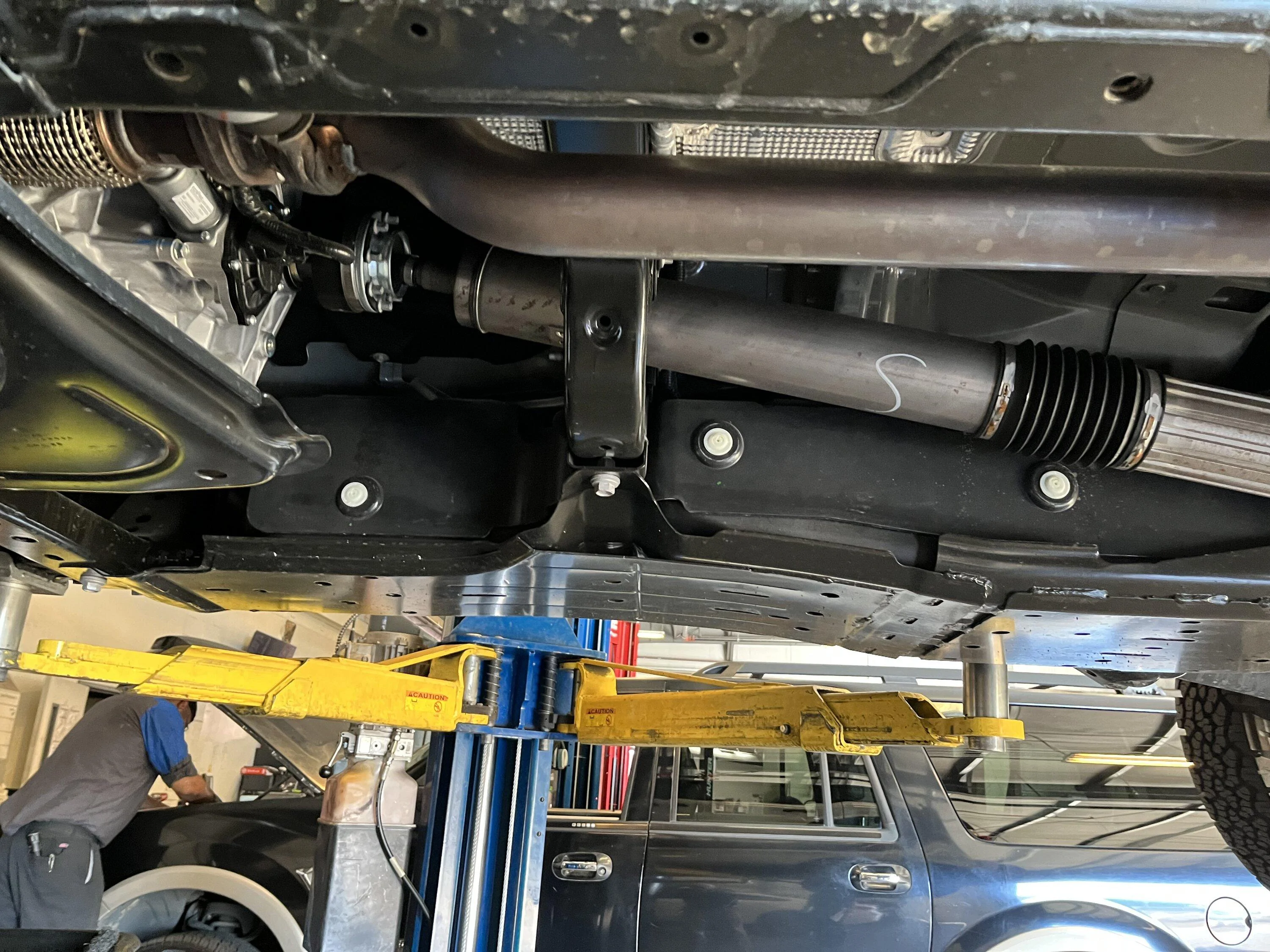 Customer satisfaction program 23B10 (plastic > steel bash plates on ...