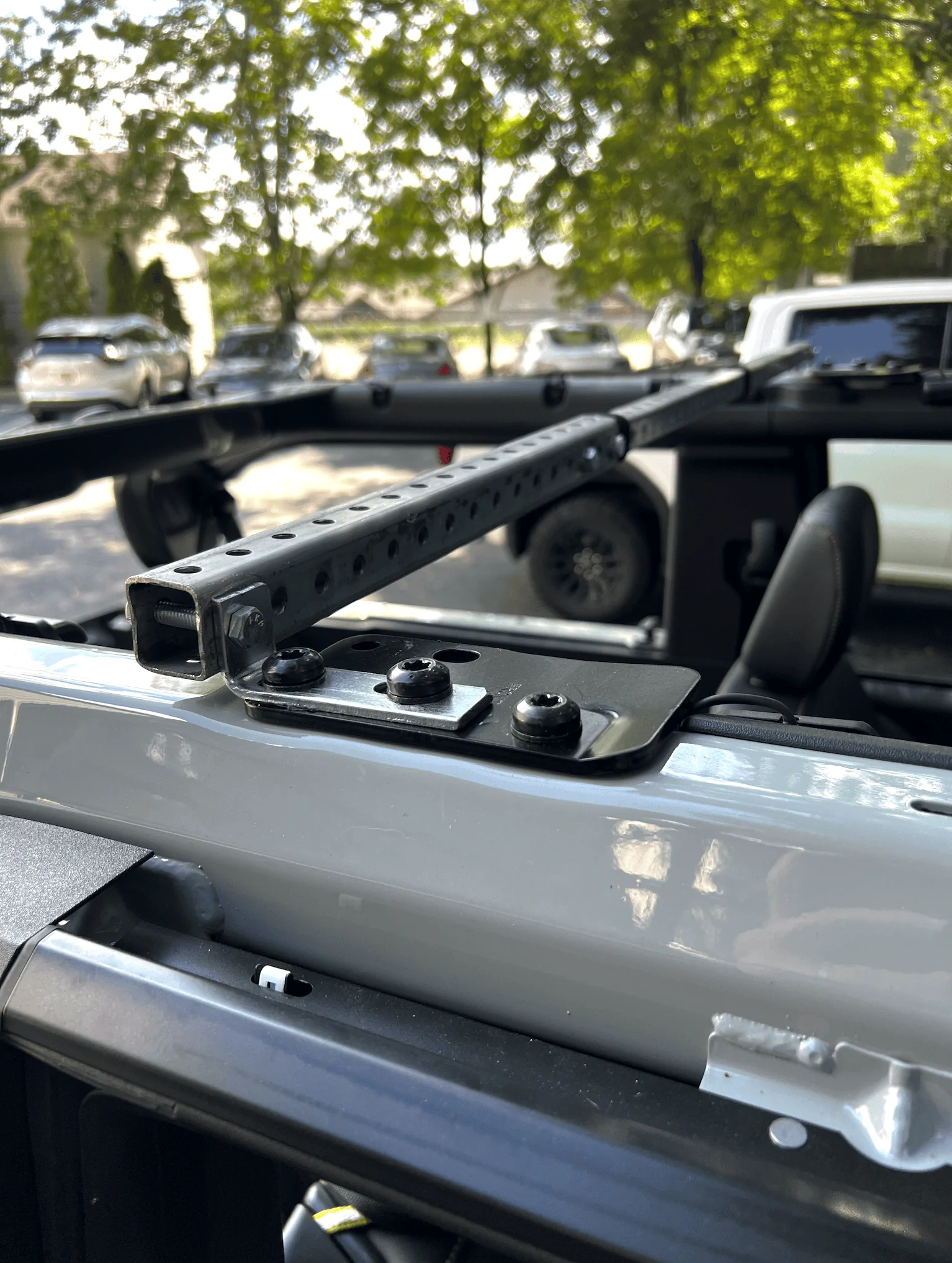 How to get "half cab" look on 2 door Bronco using a DIY crossbar ...