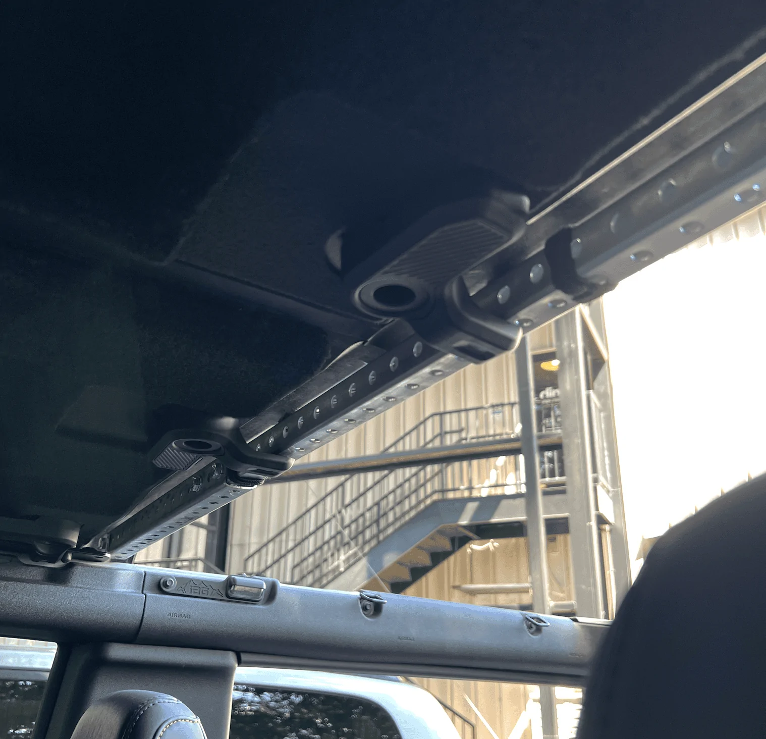 How to get "half cab" look on 2 door Bronco using a DIY crossbar ...