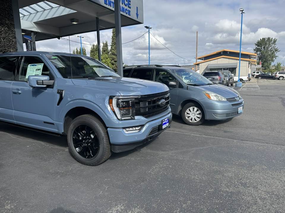 The tri-coat (Azure Gray Metallic) that costs almost a grand to add to ...