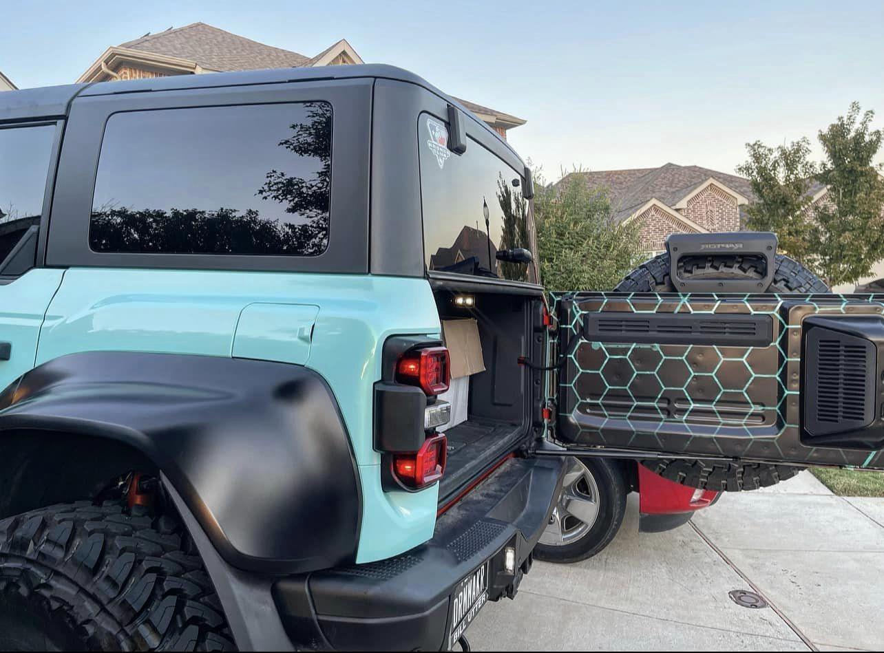 HEXAGON RAPTOR WRAP TAILGATE & DOOR JAMBS | Bronco6G - 2021+ Ford ...