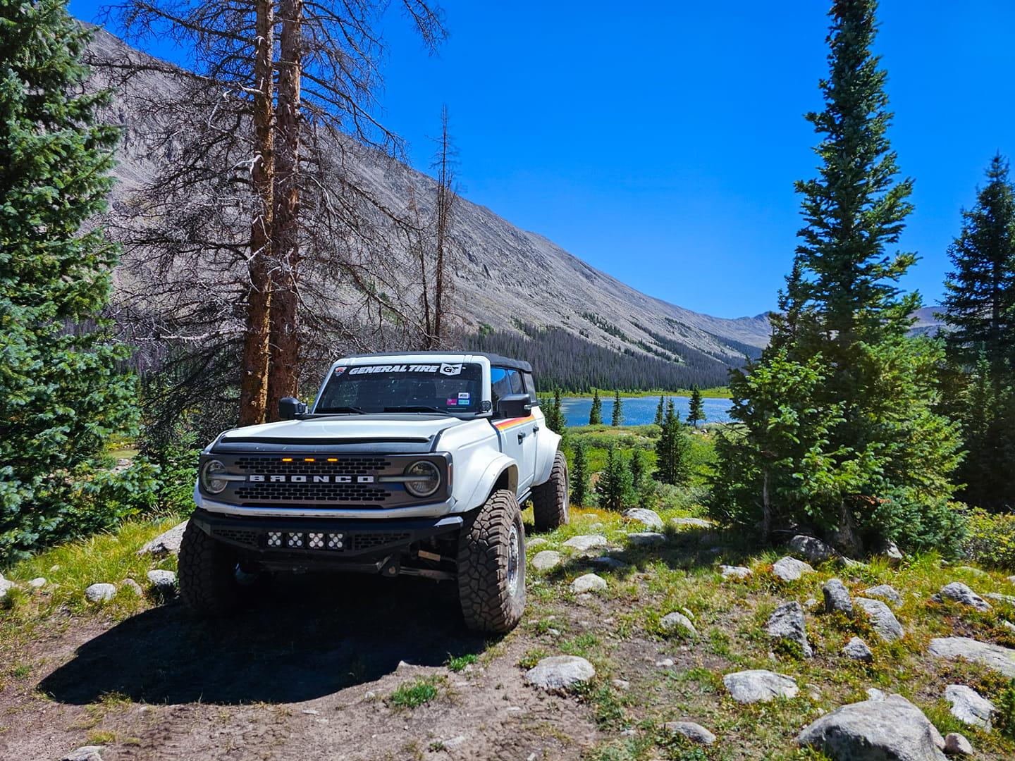 Bronco Badlands gets ADV widebody kit + 37's [Gatekeeper crawling ...