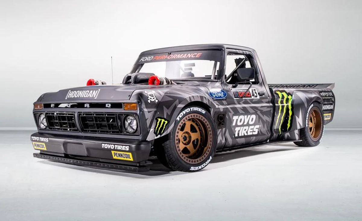 Introducing El Bandito: 1,000 Horsepower Ford Bronco Baja Runner [Video ...