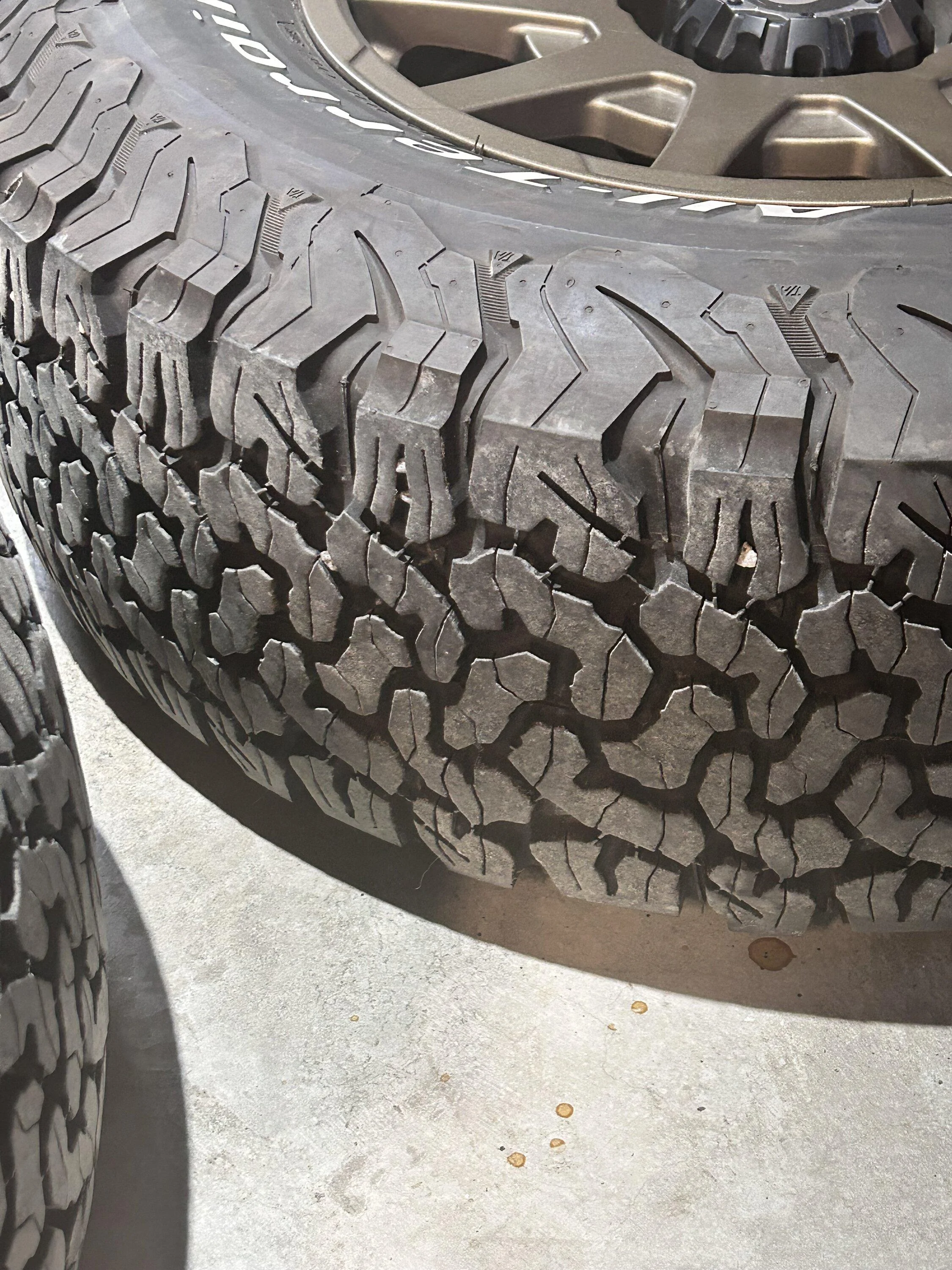 Vermont - 285/70/17 BFG KO2/ Sparco Dakar wheels | Bronco6G - 2021 ...