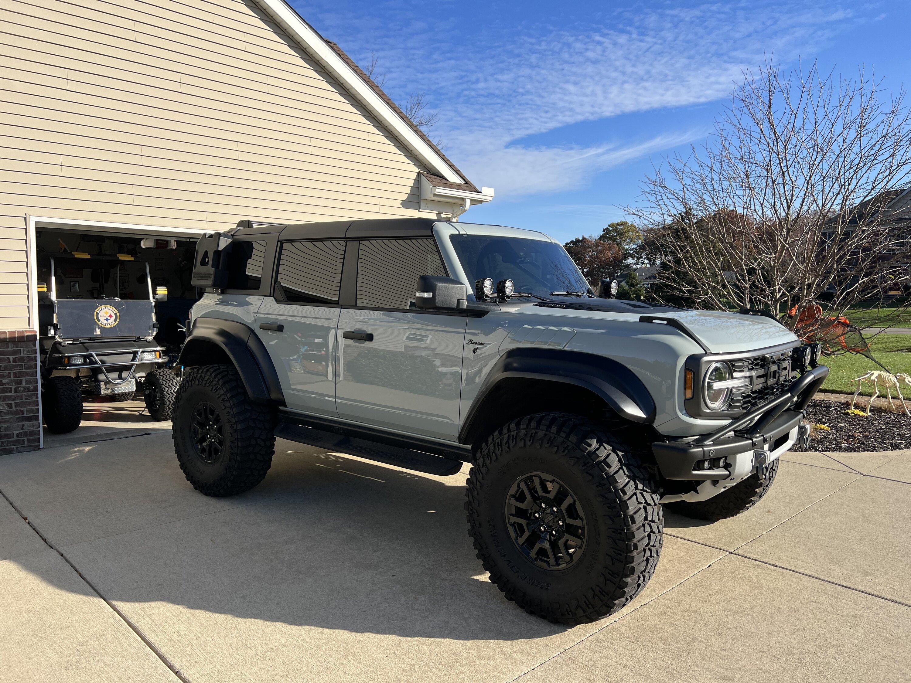Our Bronco compared to Bronco Raptor side by side comparison | Bronco6G ...
