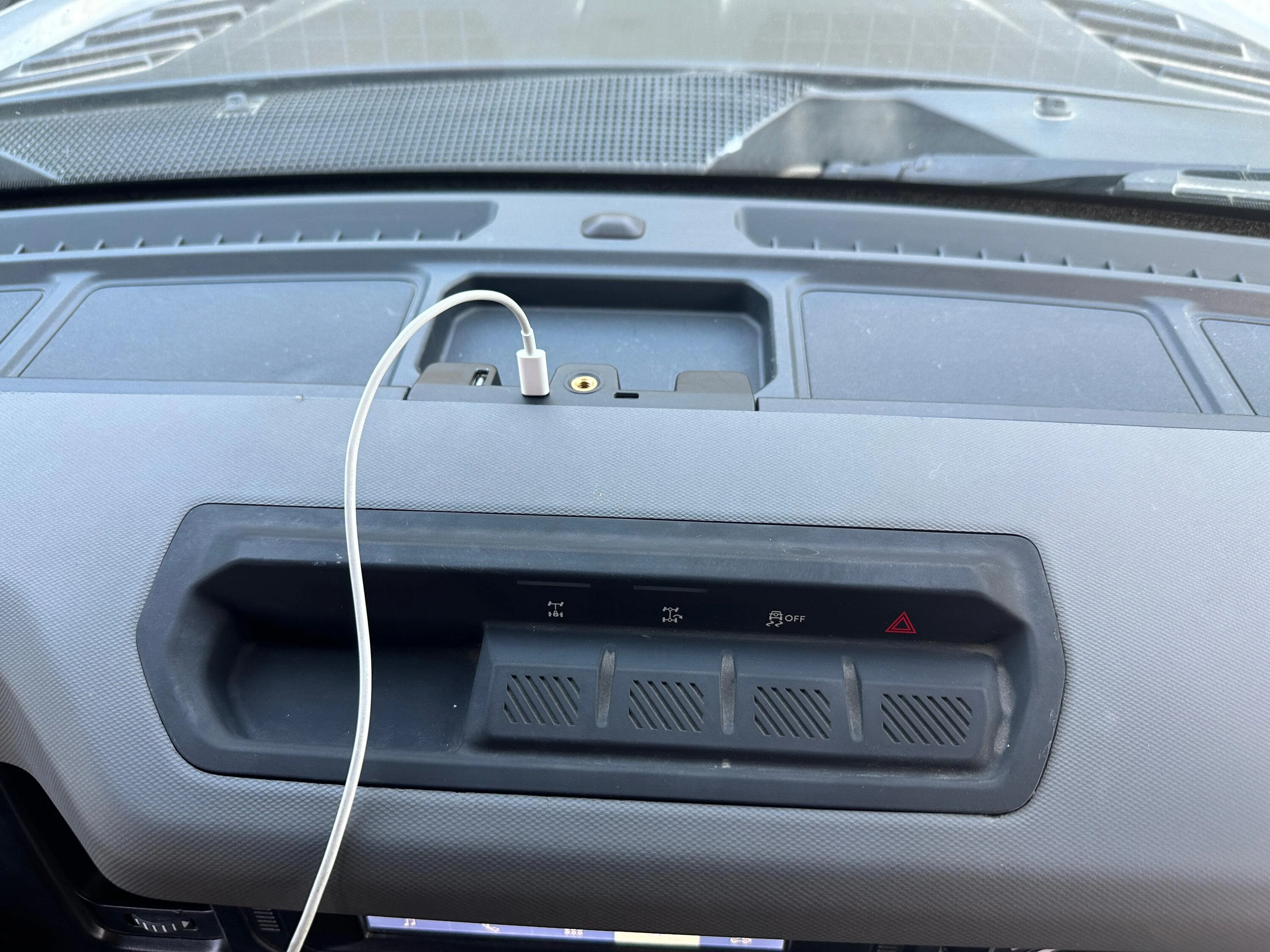 Mabett V2 Dashboard USB Expansion Dock Coming Soon! | Bronco6G - 2021 ...