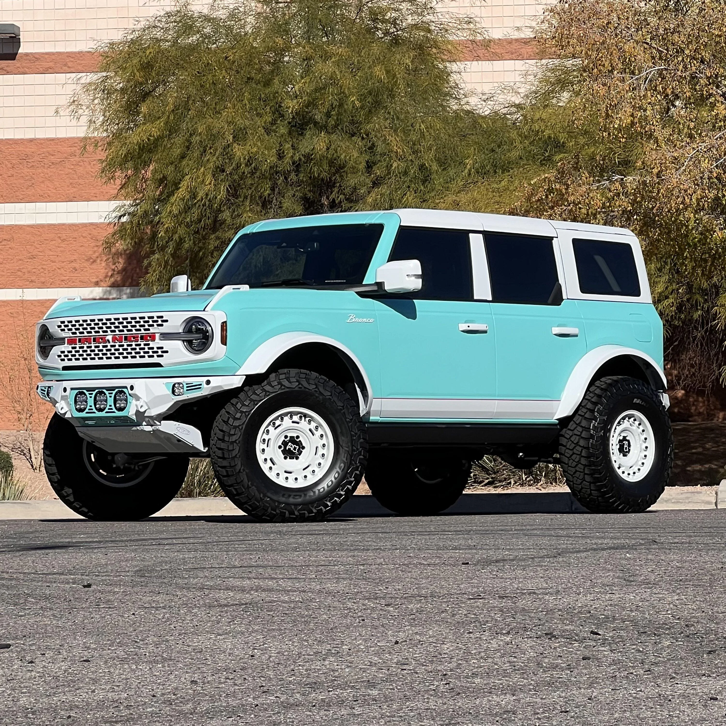 Full color change: Tiffany paint on retro Bronco build by Doetsch ...