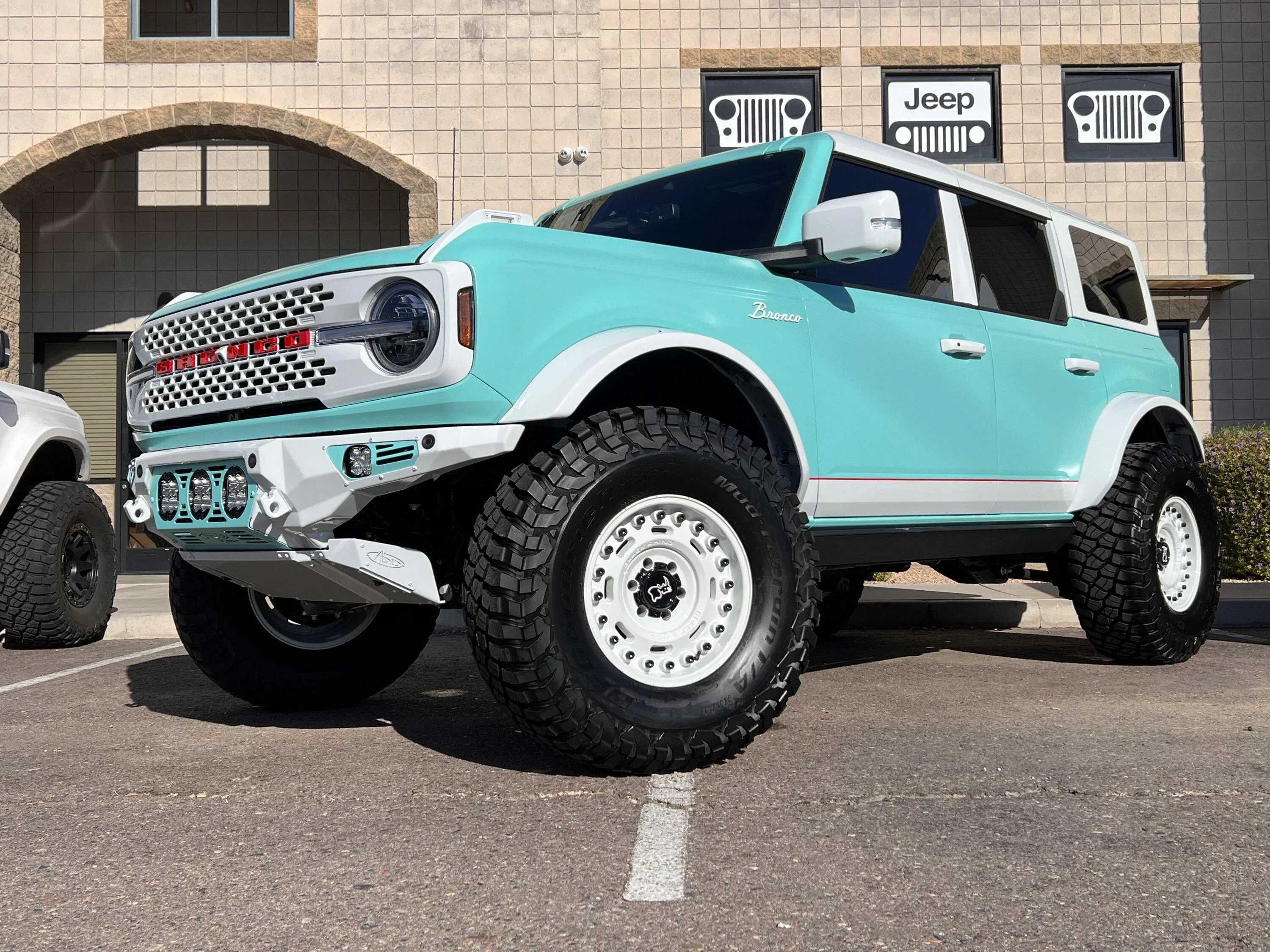 Full color change: Tiffany paint on retro Bronco build by Doetsch ...