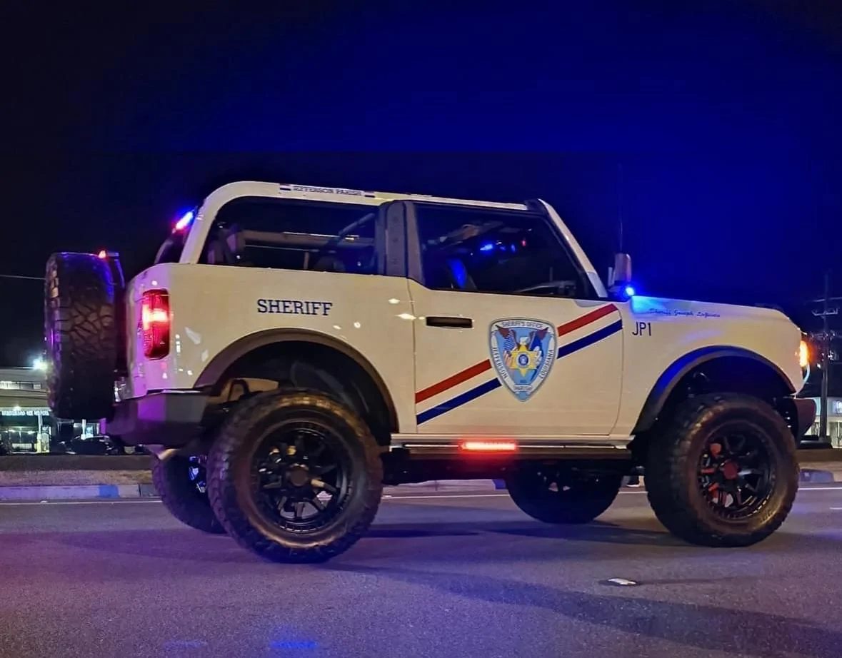 Jefferson Parish Police shows off their ORACLE-Equipped Bronco in Mardi ...