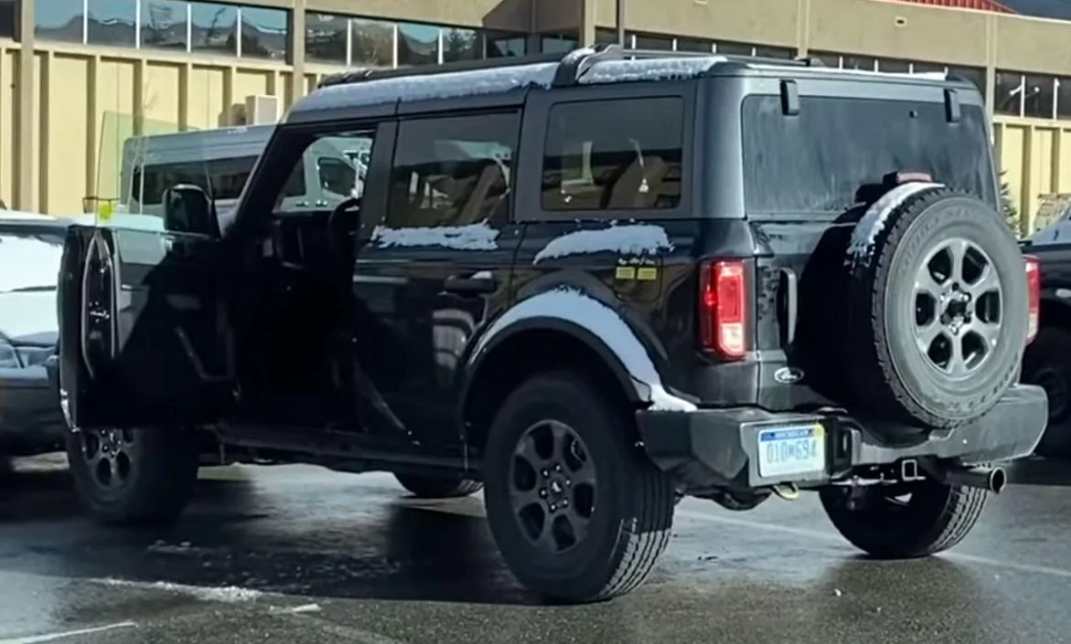 Side View of 4 Door Comparison Photos | Bronco6G - 2021+ Ford Bronco ...