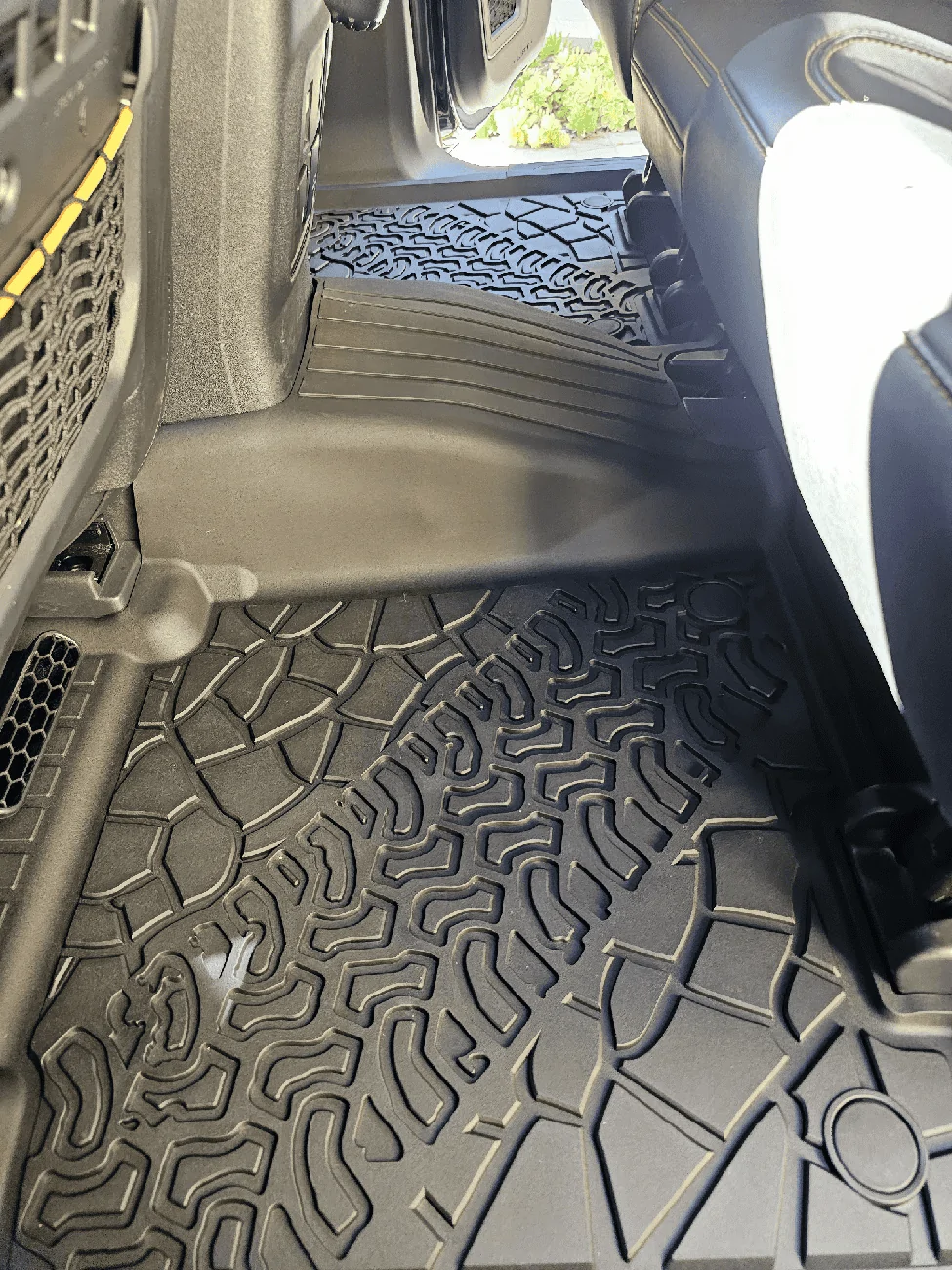 3W Floormat Review + Comparison vs Weathertech | Bronco6G - 2021+ Ford ...
