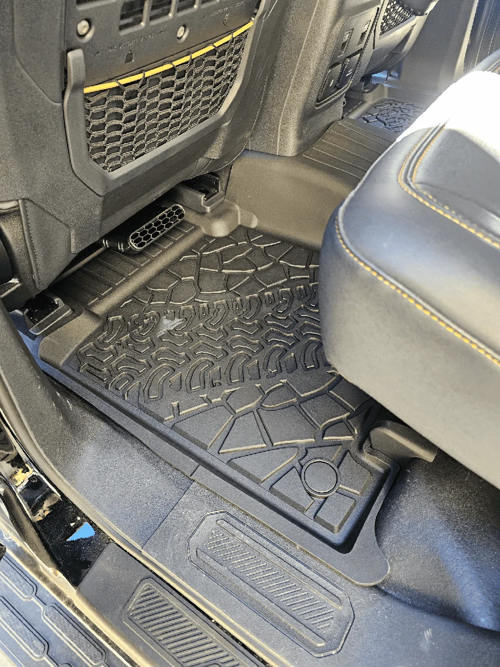 3W Floormat Review + Comparison vs Weathertech | Bronco6G - 2021+ Ford ...