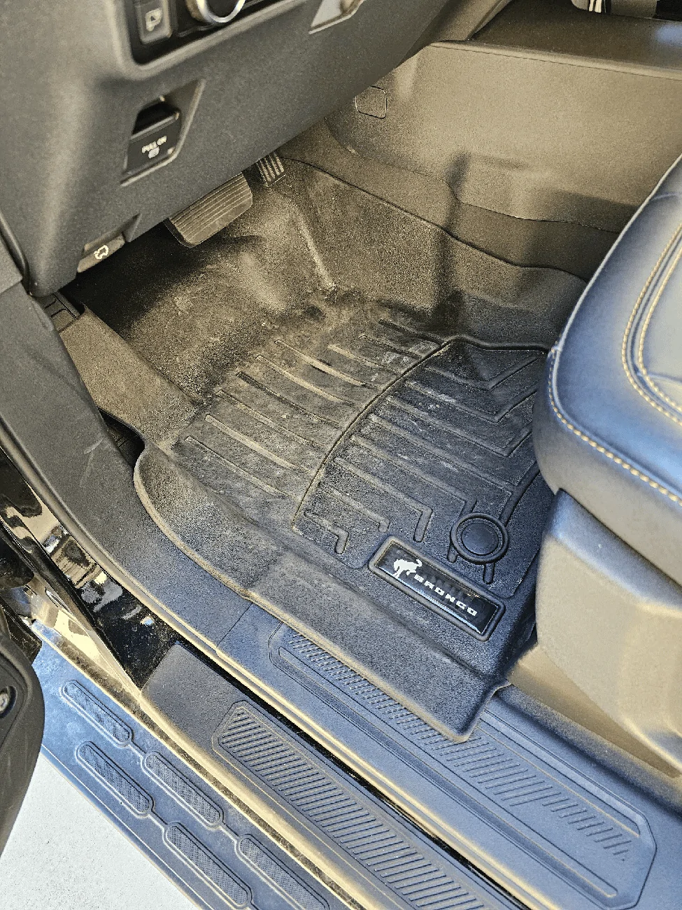 3W Floormat Review + Comparison vs Weathertech | Bronco6G - 2021+ Ford ...