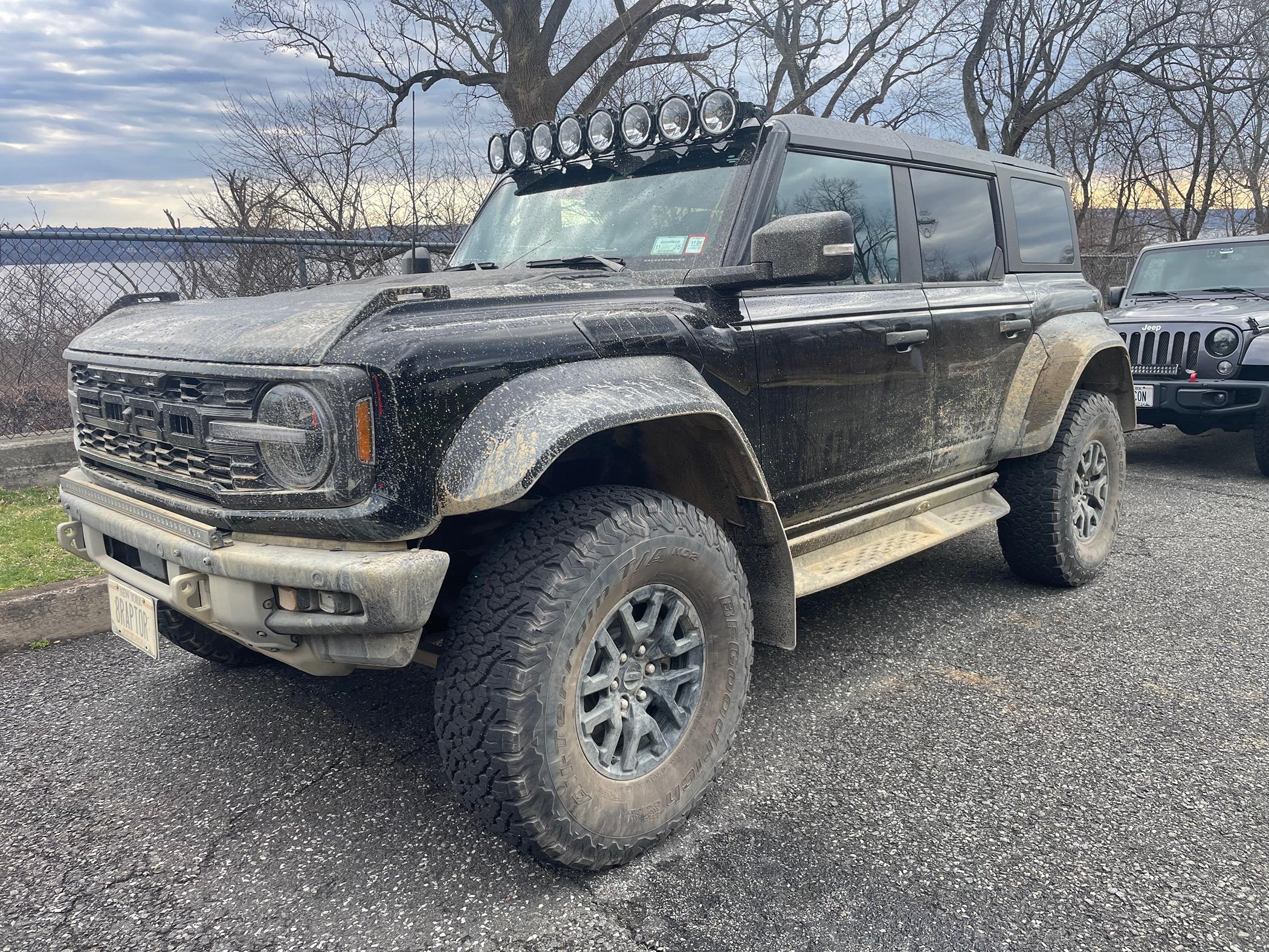 Bronco vs Raptor Seats | Bronco6G - 2021+ Ford Bronco & Bronco Raptor ...