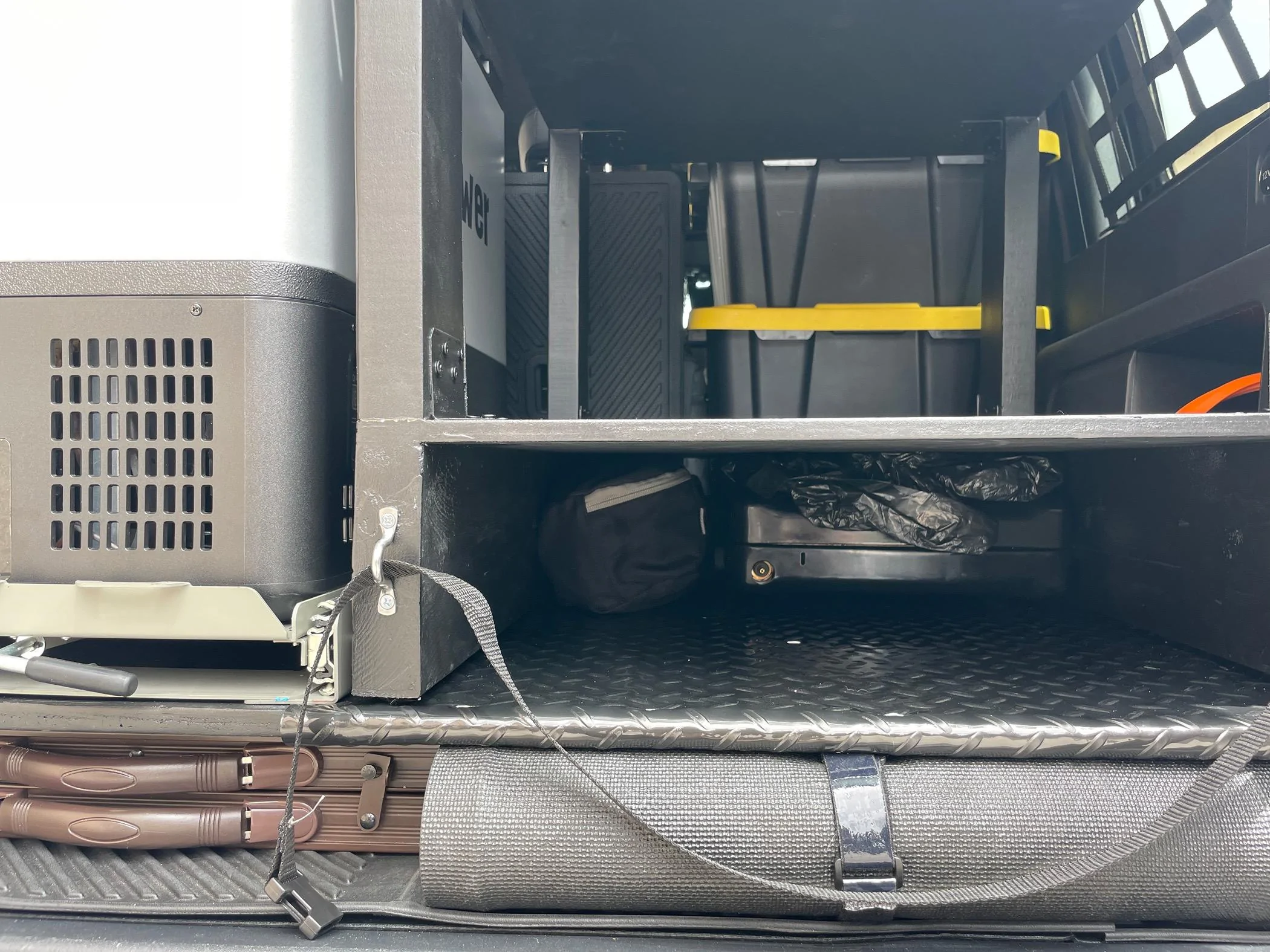 Florida - Ford Bronco 4-Door Camping Setup: 12V Fridge, Fridge Slider ...