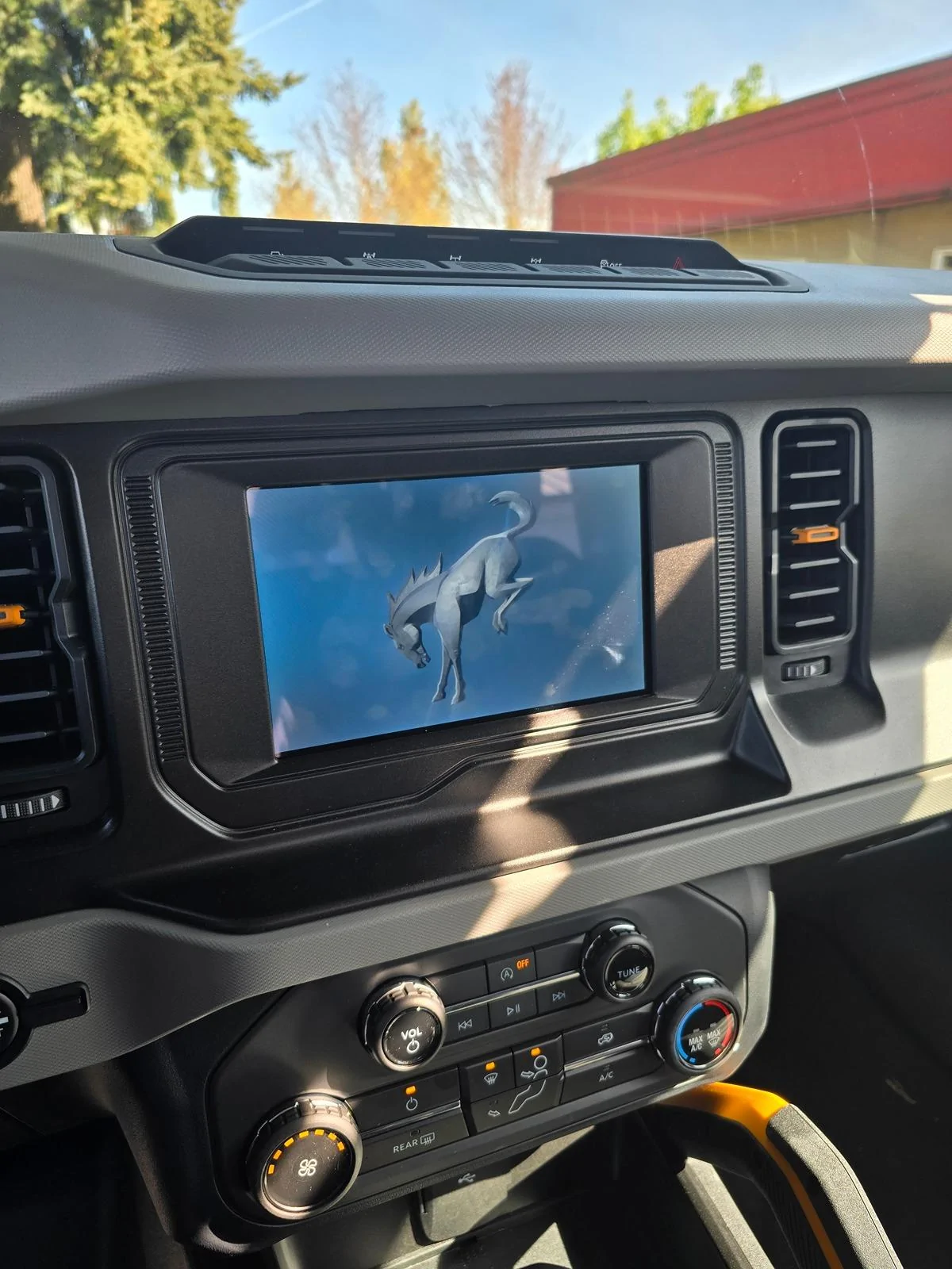 Infotainment 8" to 12" upgrade completed. | Bronco6G - 2021+ Ford ...
