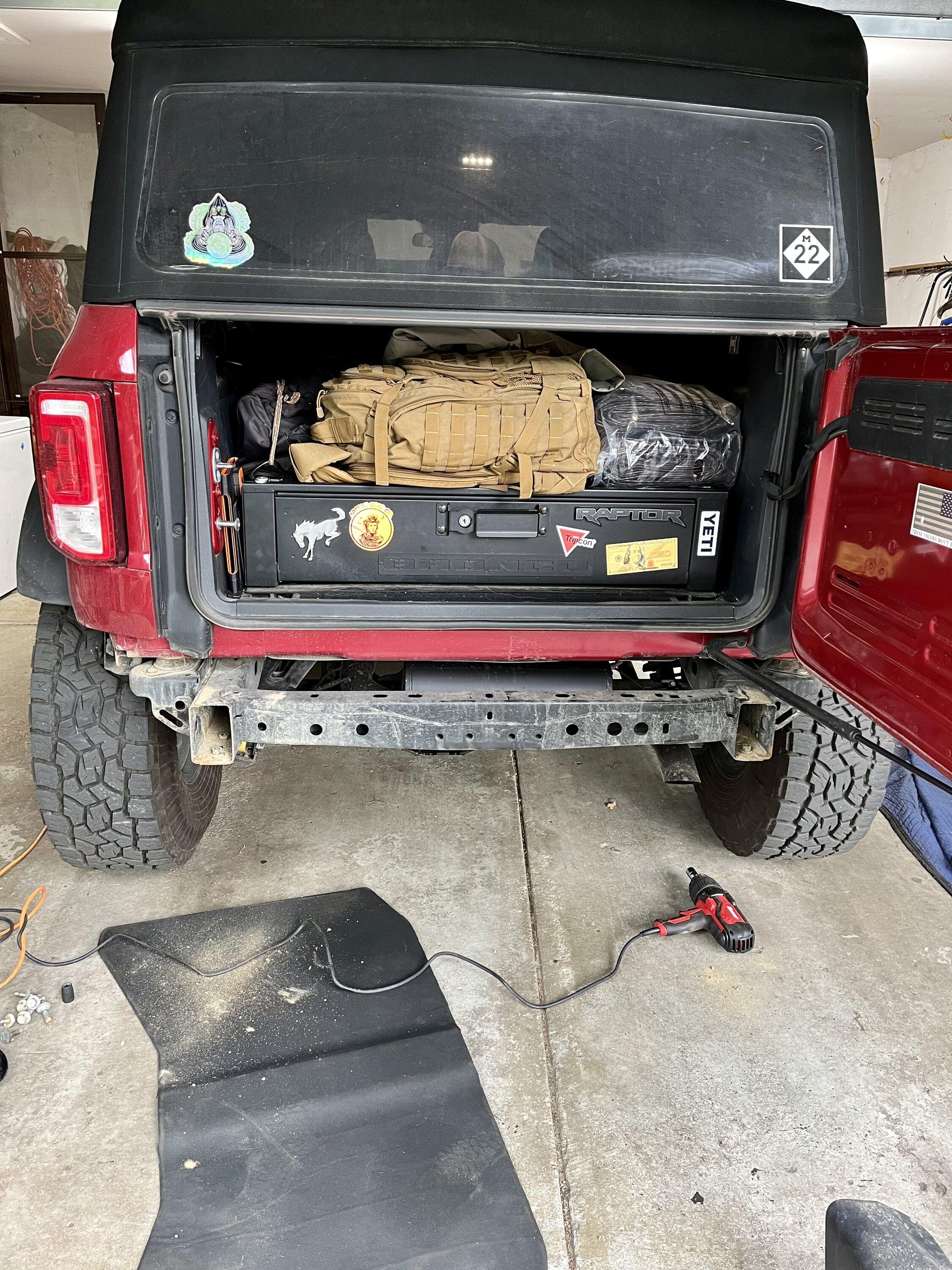 New Rear FS-15 SERIES DV8 bumper installed | Bronco6G - 2021+ Ford ...