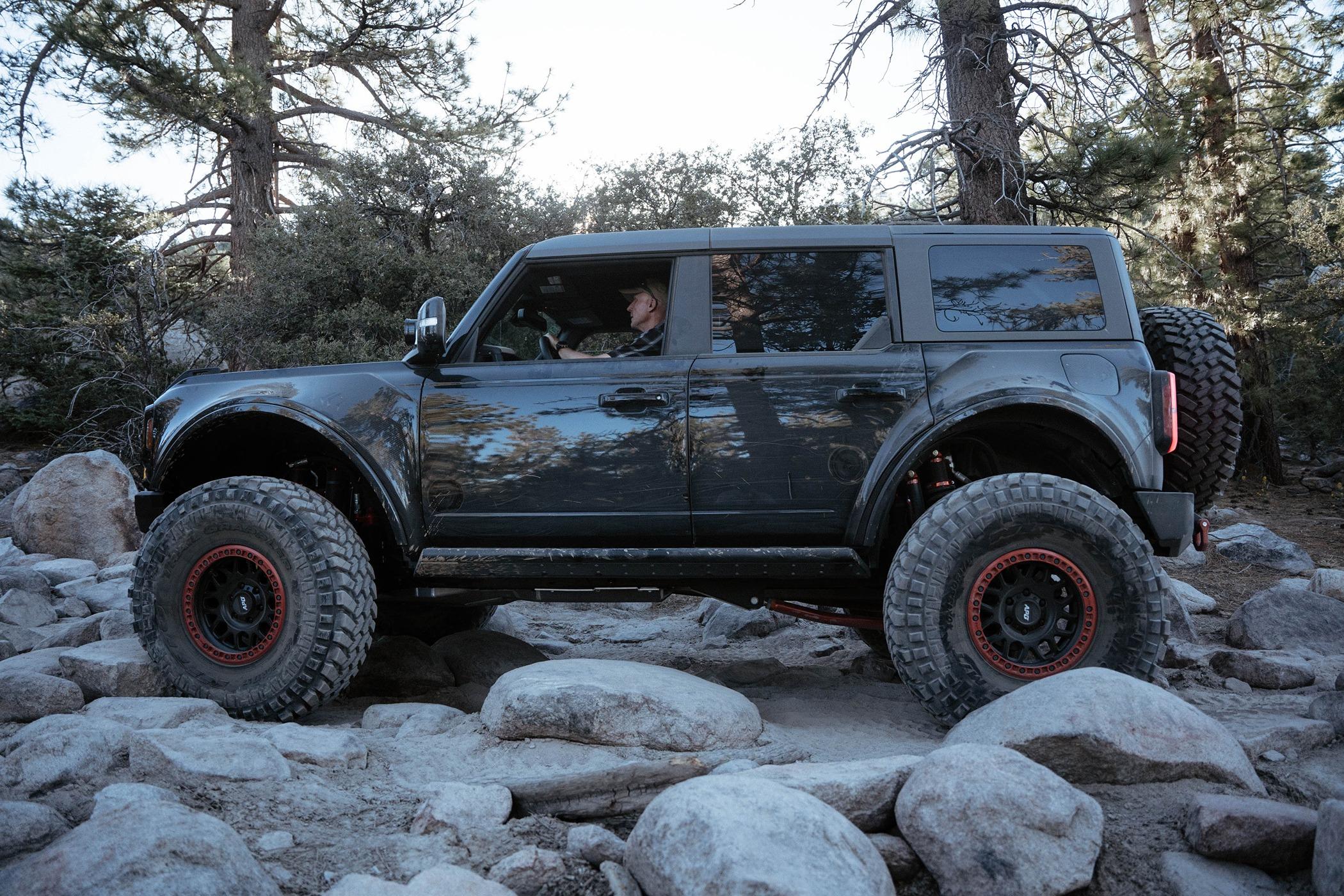 Ford Bronco Raptor and 2 APG ProRunners Take on Gold Mountain ...