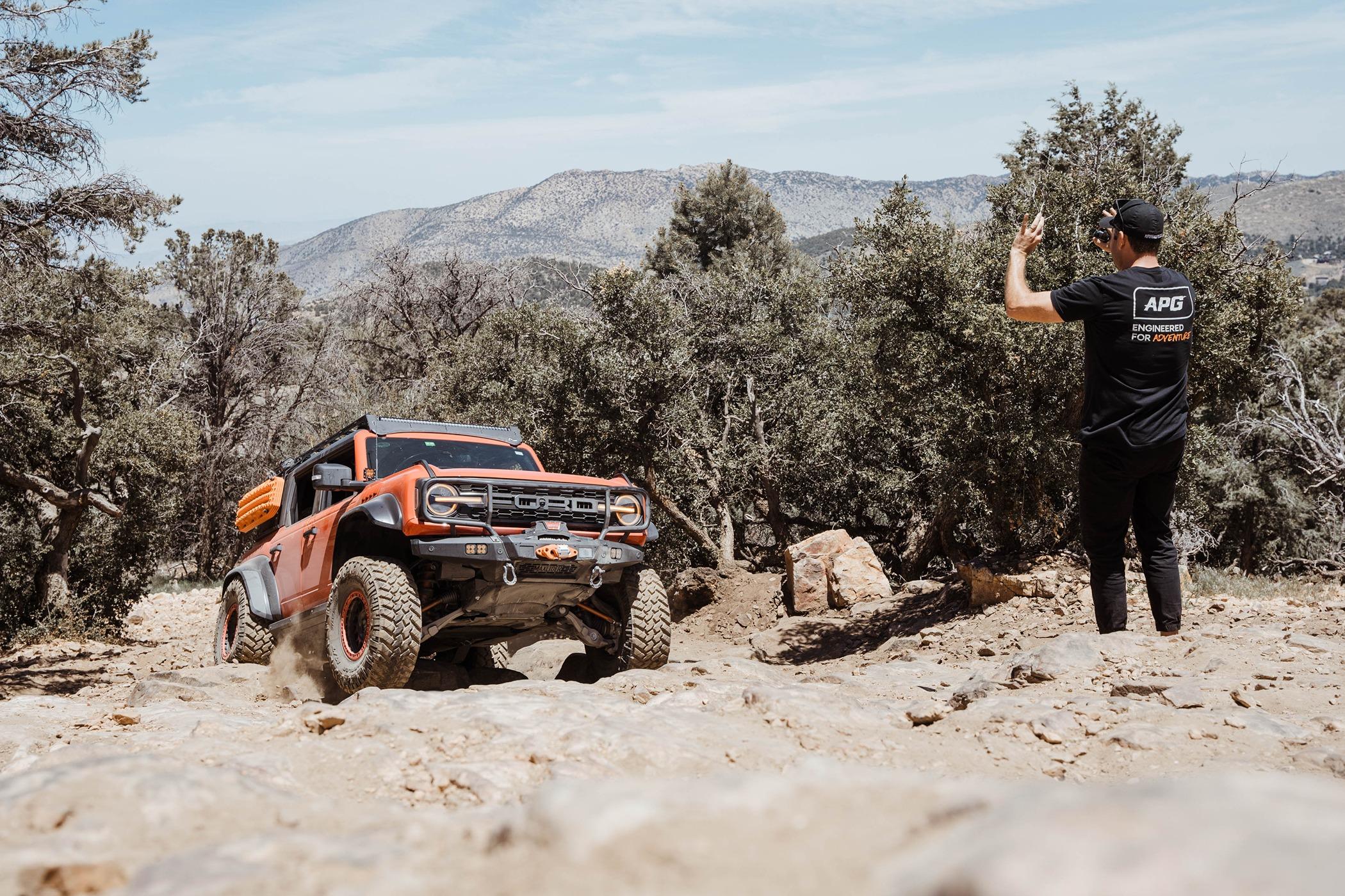 Ford Bronco Raptor and 2 APG ProRunners Take on Gold Mountain ...