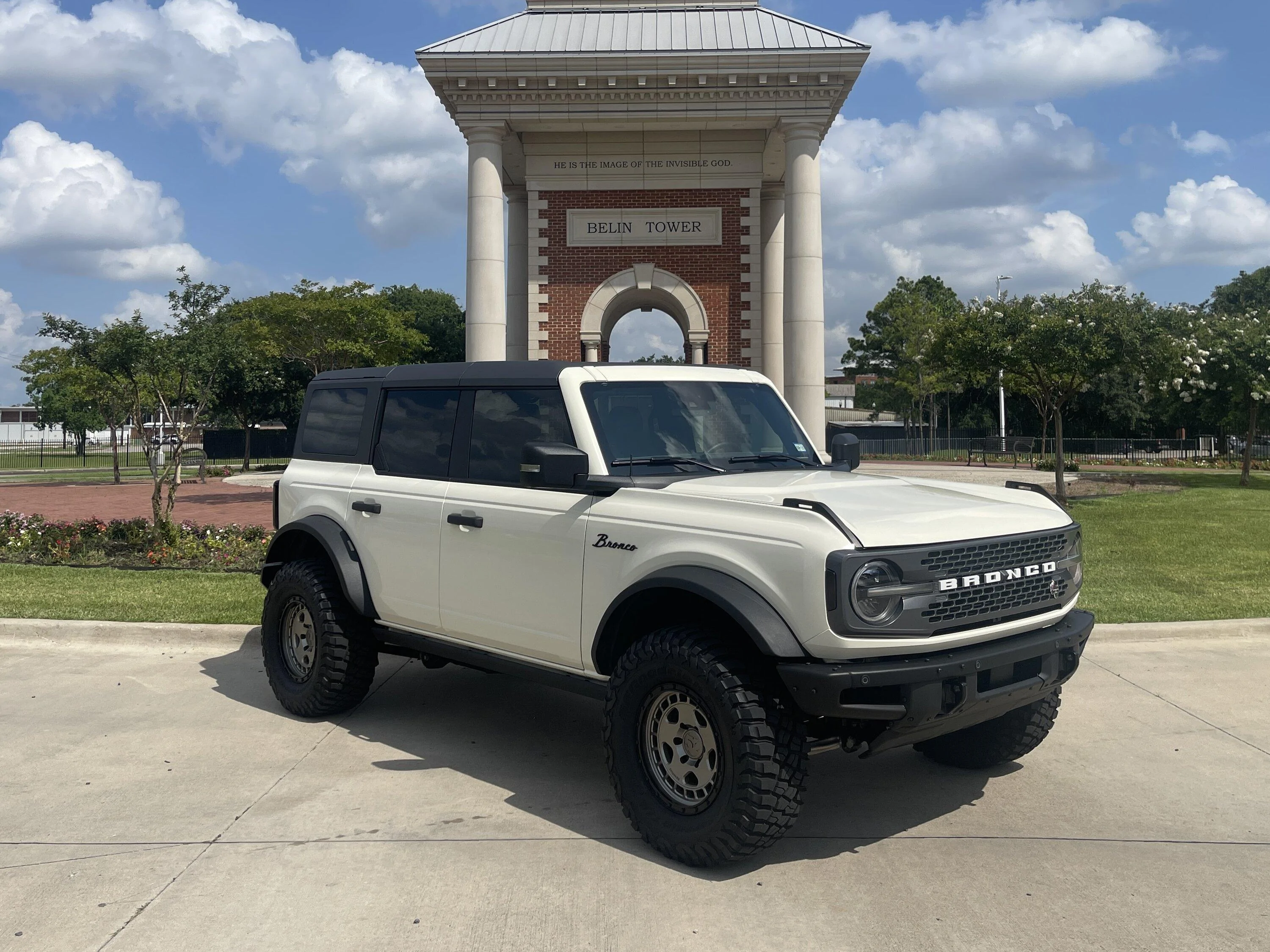 Wimbledon White Bronco wrap: the first and only. | Bronco6G - 2021 ...