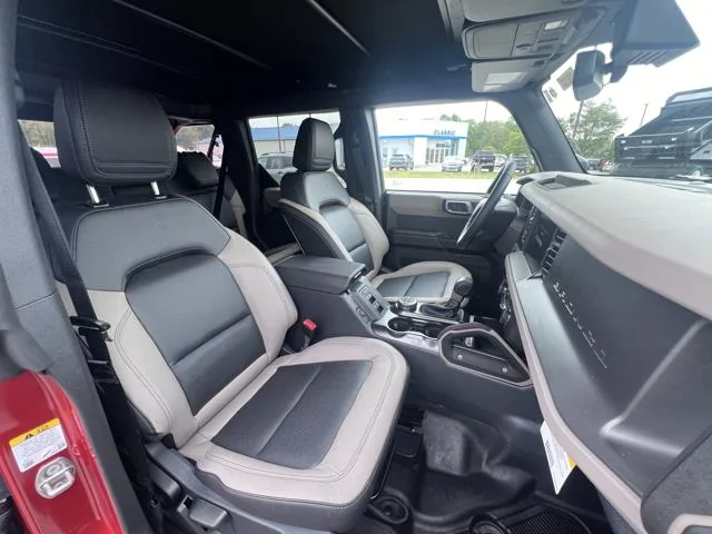 Photo request: Sandstone w/ Black Onyx, Marine Grade Vinyl Bucket Seats ...
