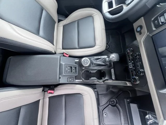 Photo request: Sandstone w/ Black Onyx, Marine Grade Vinyl Bucket Seats ...