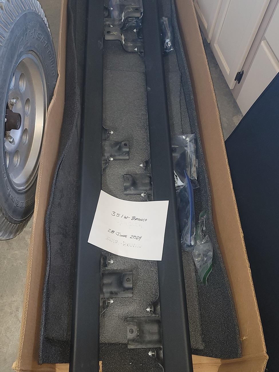 New Mexico - Bronco Badlands factory rock rails (4dr) | Bronco6G - 2021 ...