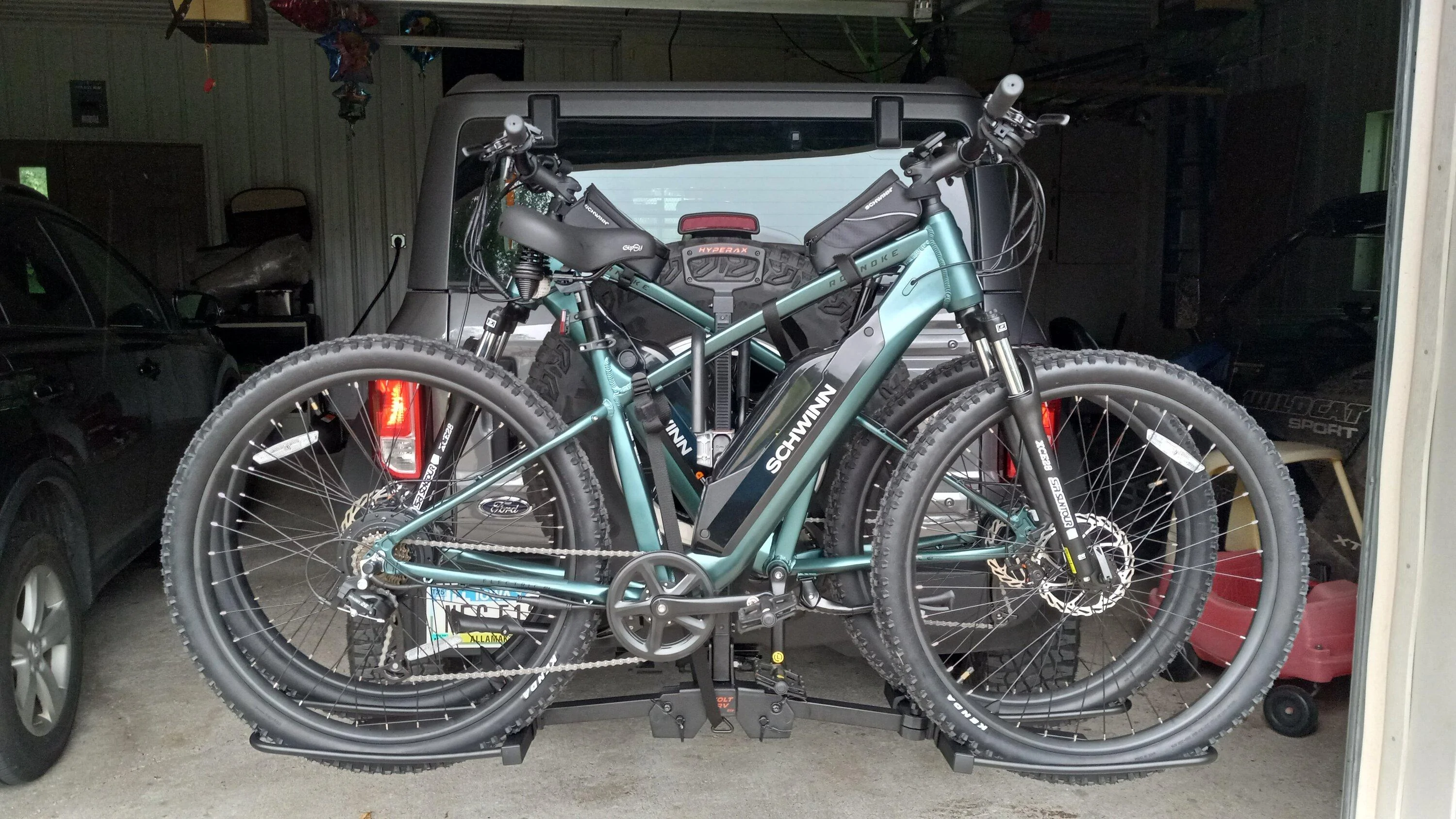 HYPERAX Bike Rack fits without an extension. | Bronco6G - 2021+ Ford Bronco & Bronco Raptor ...