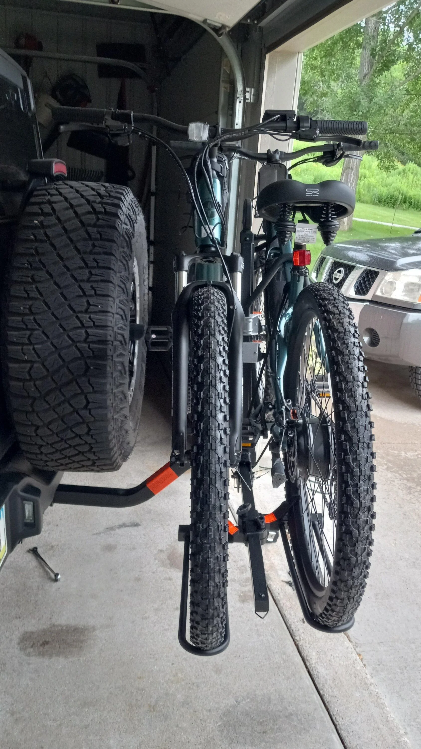 HYPERAX Bike Rack fits without an extension. | Bronco6G - 2021+ Ford Bronco & Bronco Raptor ...