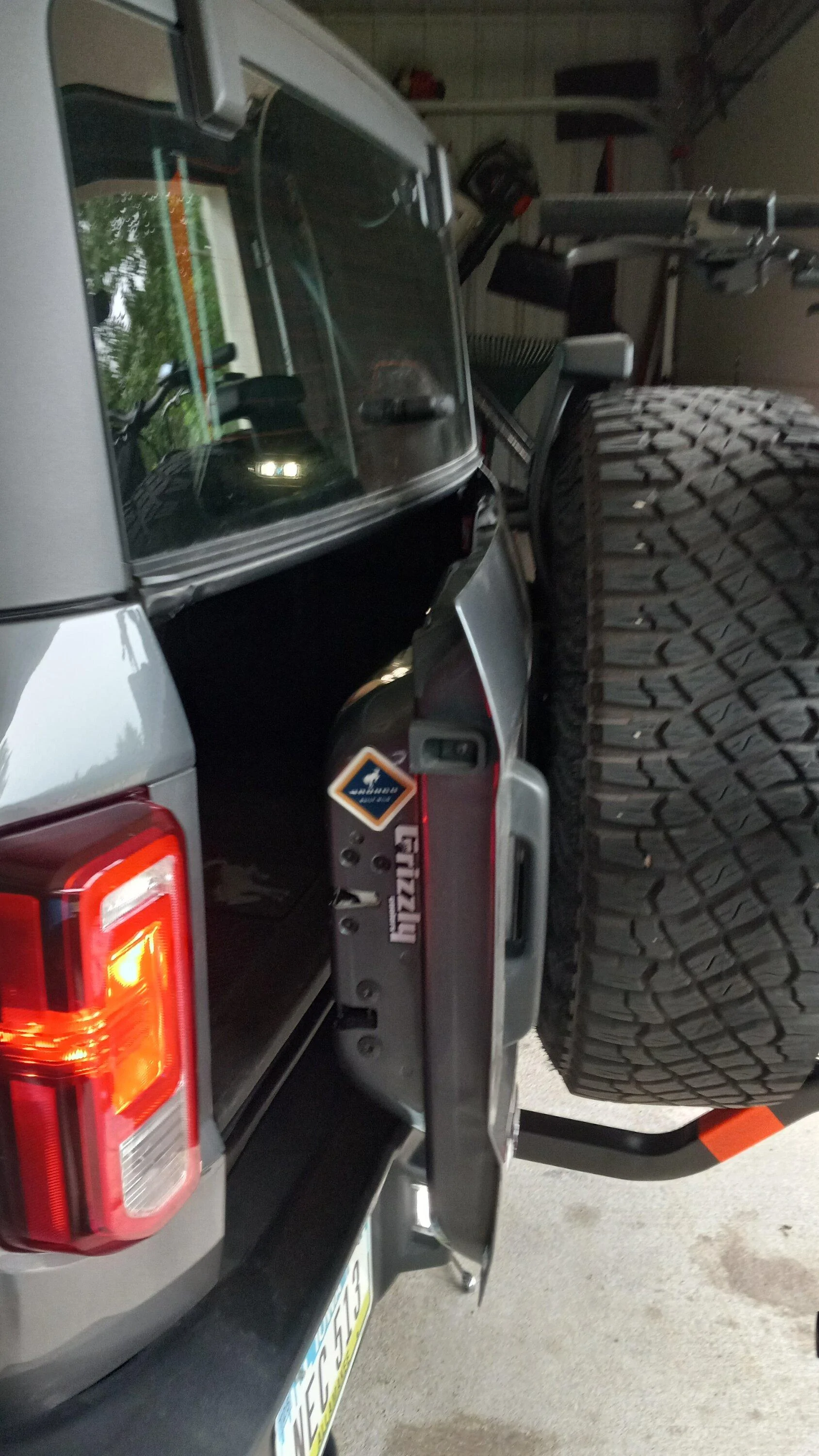 HYPERAX Bike Rack fits without an extension. | Bronco6G - 2021+ Ford Bronco & Bronco Raptor ...