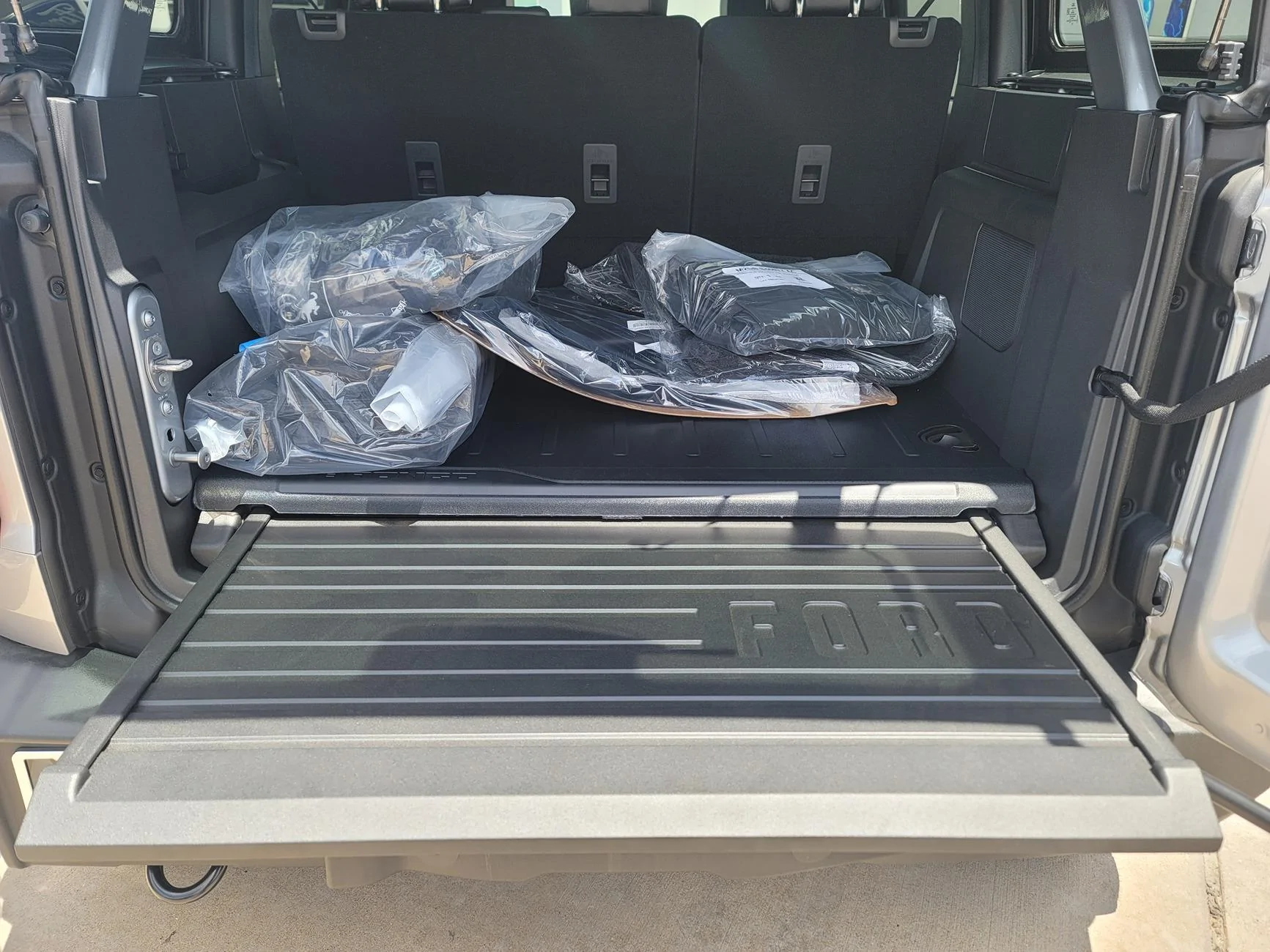 Installed slide out tailgate and Broaddict tailgate table | Bronco6G ...