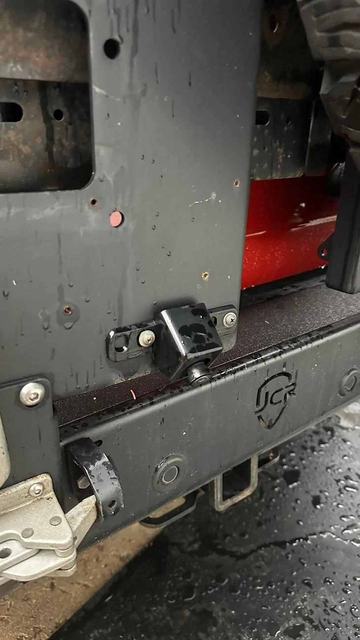 Remove Rear Camera Stalk from spare tire carrier | Bronco6G - 2021 ...