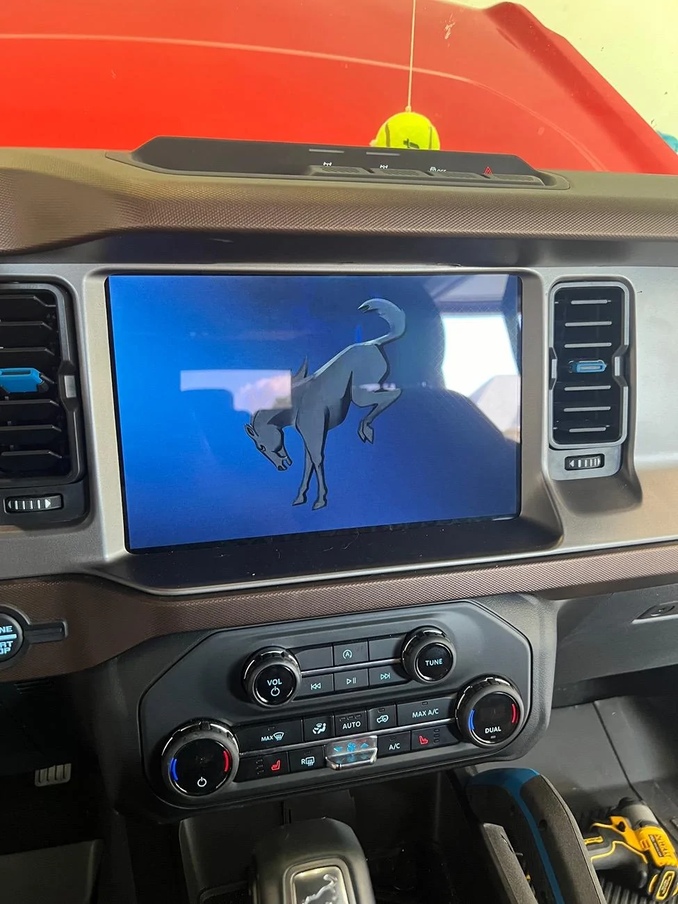 Infotainment 8 inch to 12 inch and sub delete fixed. | Bronco6G - 2021 ...