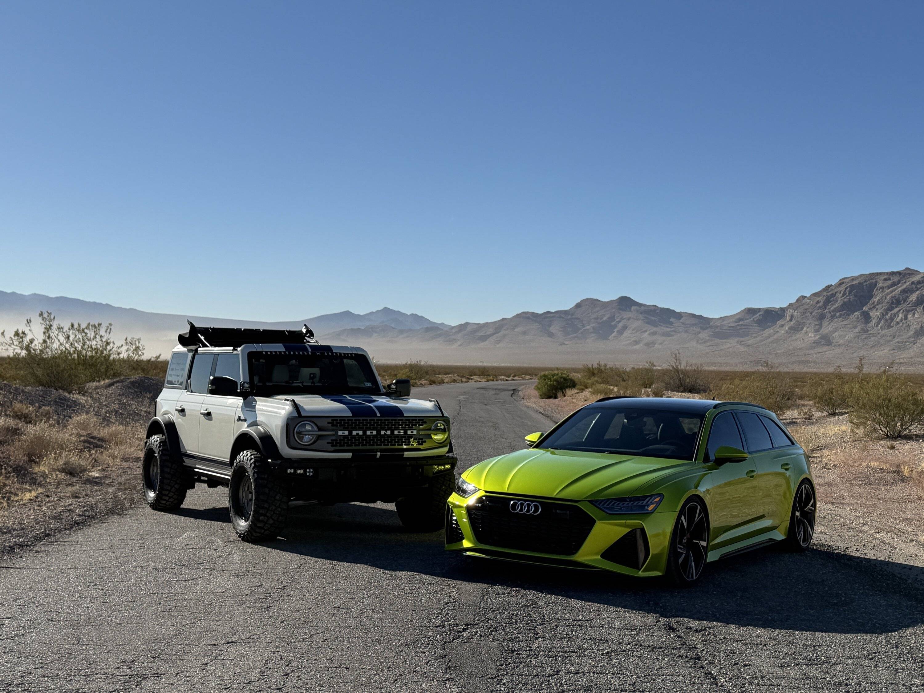 Underground Graphics "Wimby White" Bronco at SEMA | Bronco6G - 2021+ Ford Bronco & Bronco Raptor ...
