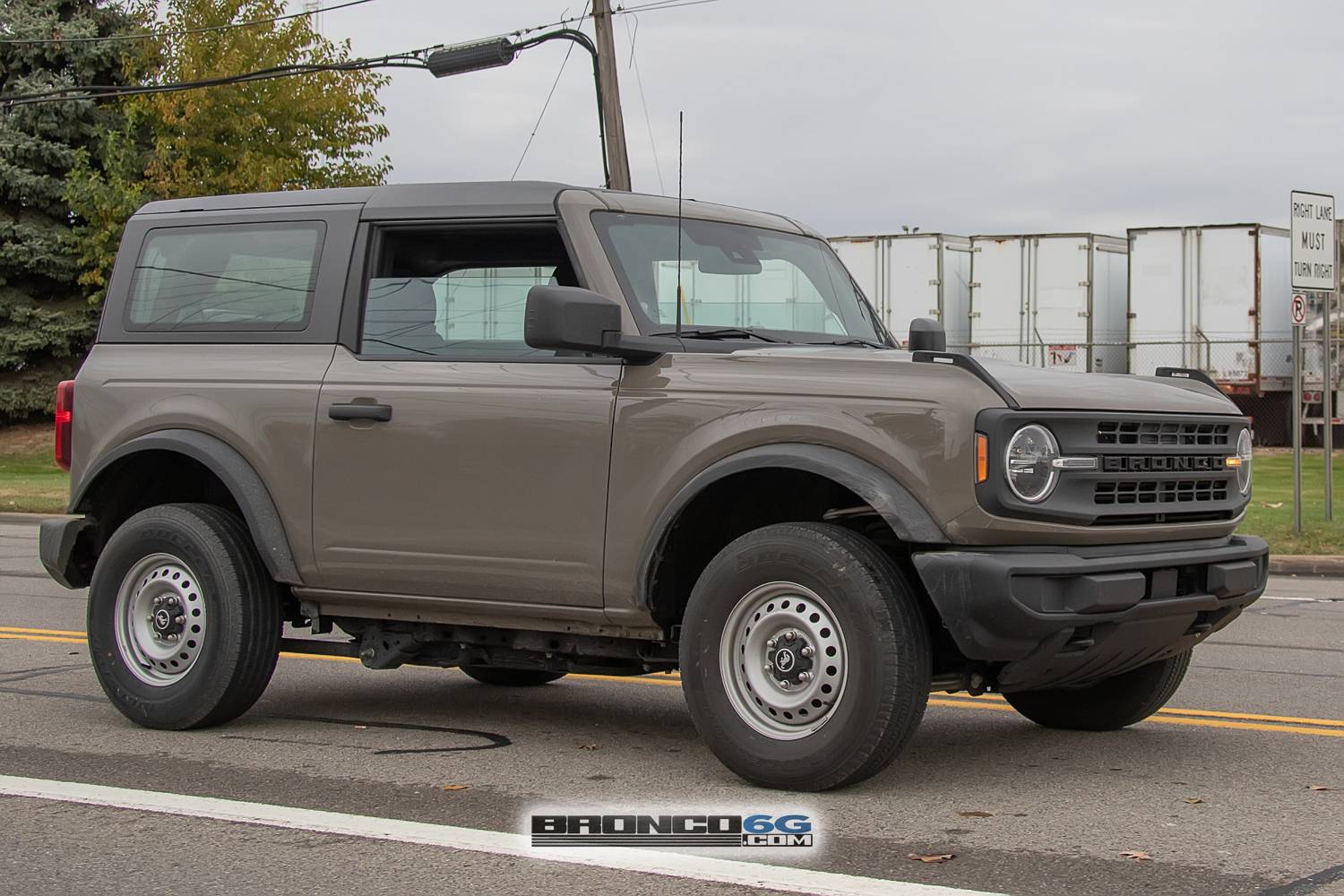 Marsh Gray 2025 Bronco Base Trim on Steelies Spied | Bronco6G - 2021 ...
