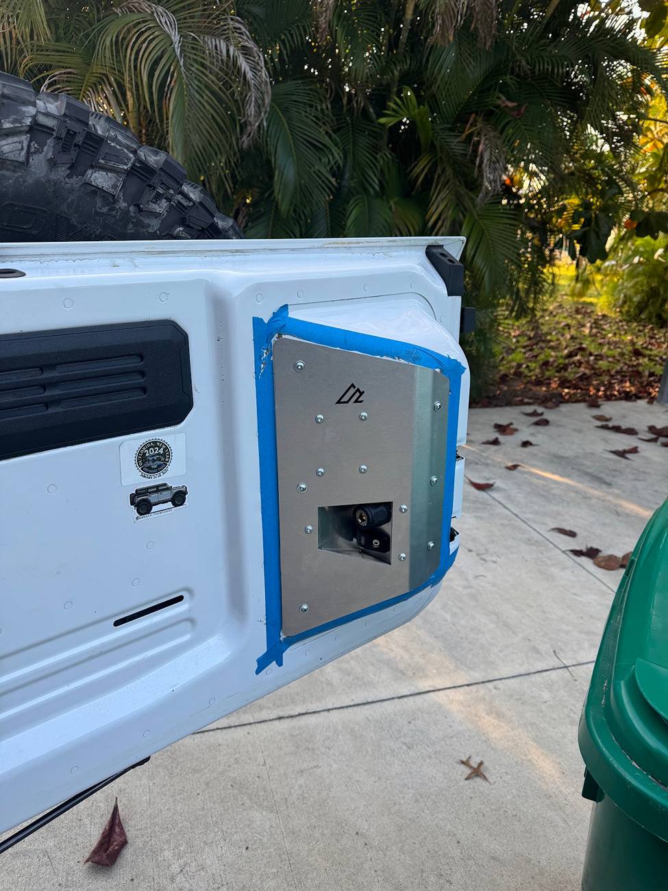 ARB single compressor and American Adventure Lab Tailgate mount. | Page ...