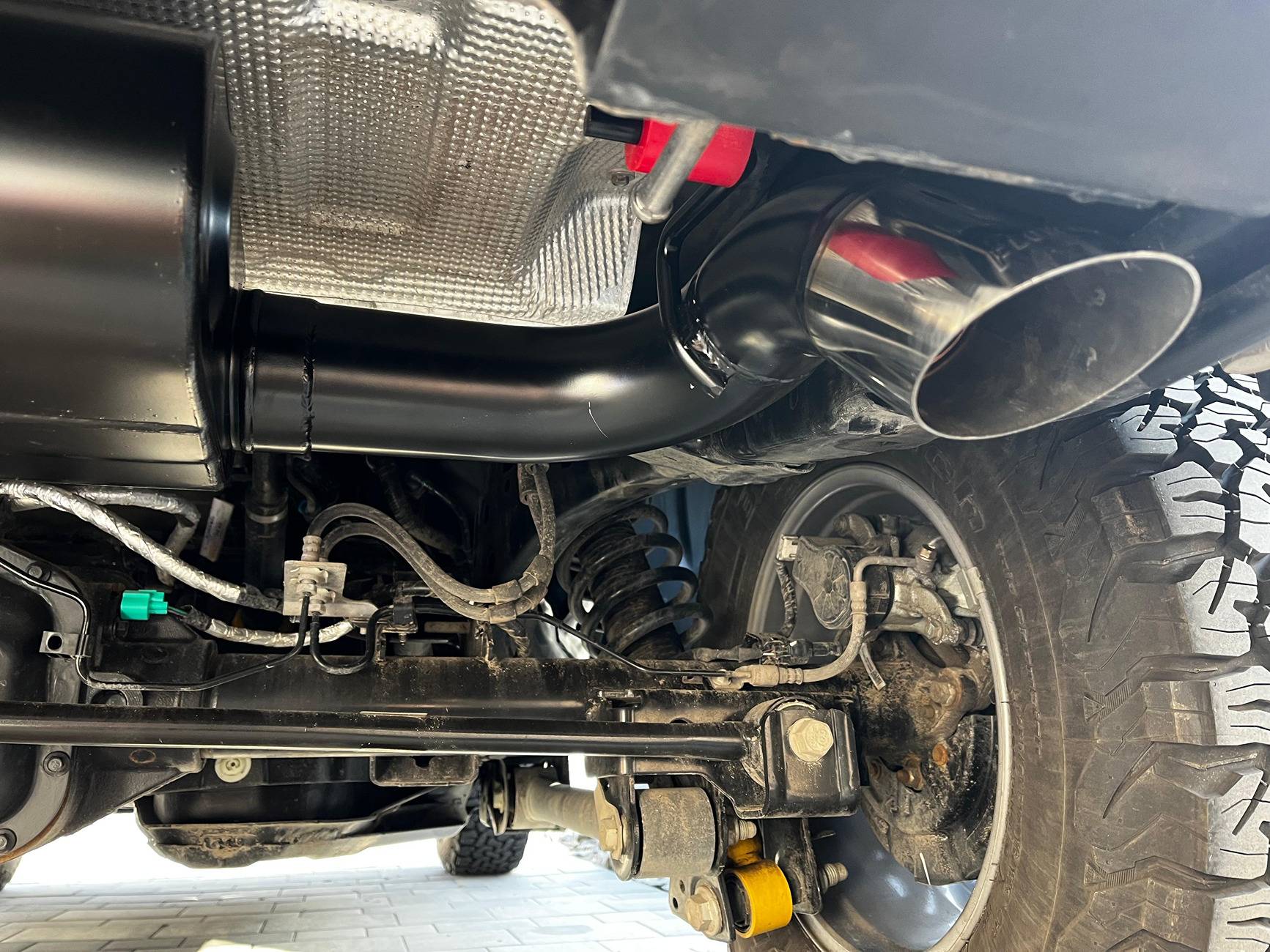 Flowmaster American Thunder Exhaust Installation w/ Sound Clip Video (2 ...