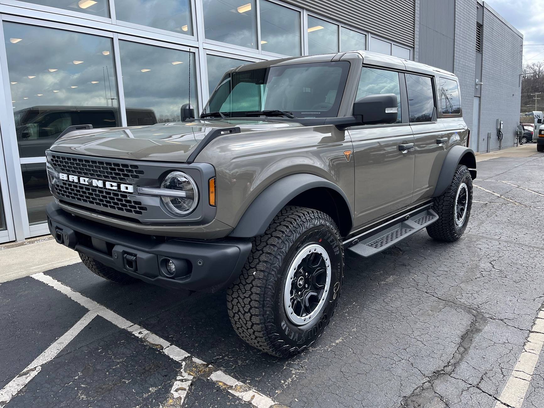 Here we go- new 25 Marsh Gray | Bronco6G - 2021+ Ford Bronco & Bronco Raptor Forum, News, Blog ...