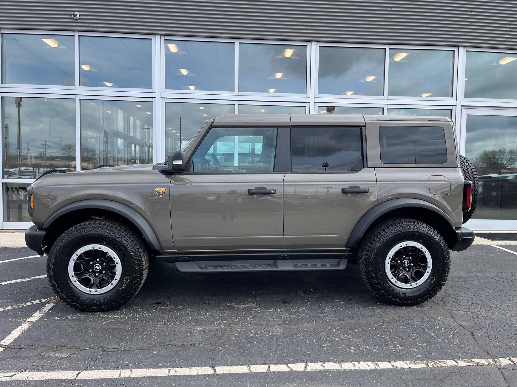 Here we go- new 25 Marsh Gray | Bronco6G - 2021+ Ford Bronco & Bronco ...