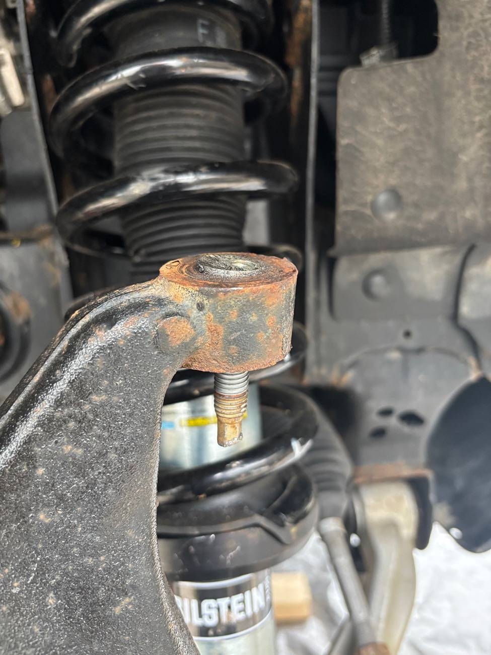 Stuck upper control arm bolt | Bronco6G - 2021+ Ford Bronco & Bronco ...