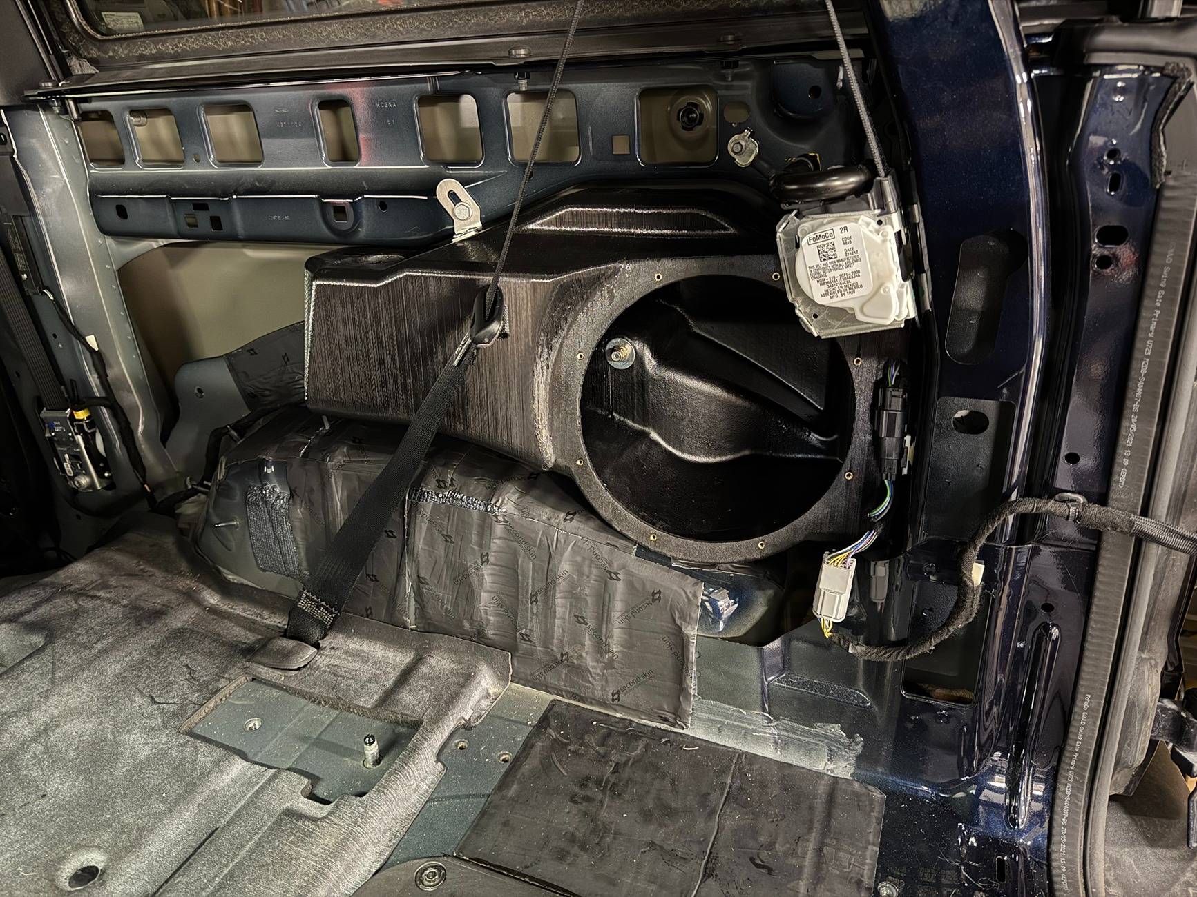 GEARSHADE: Custom 10" Subwoofer for 2 DOORS! | Bronco6G - 2021+ Ford ...