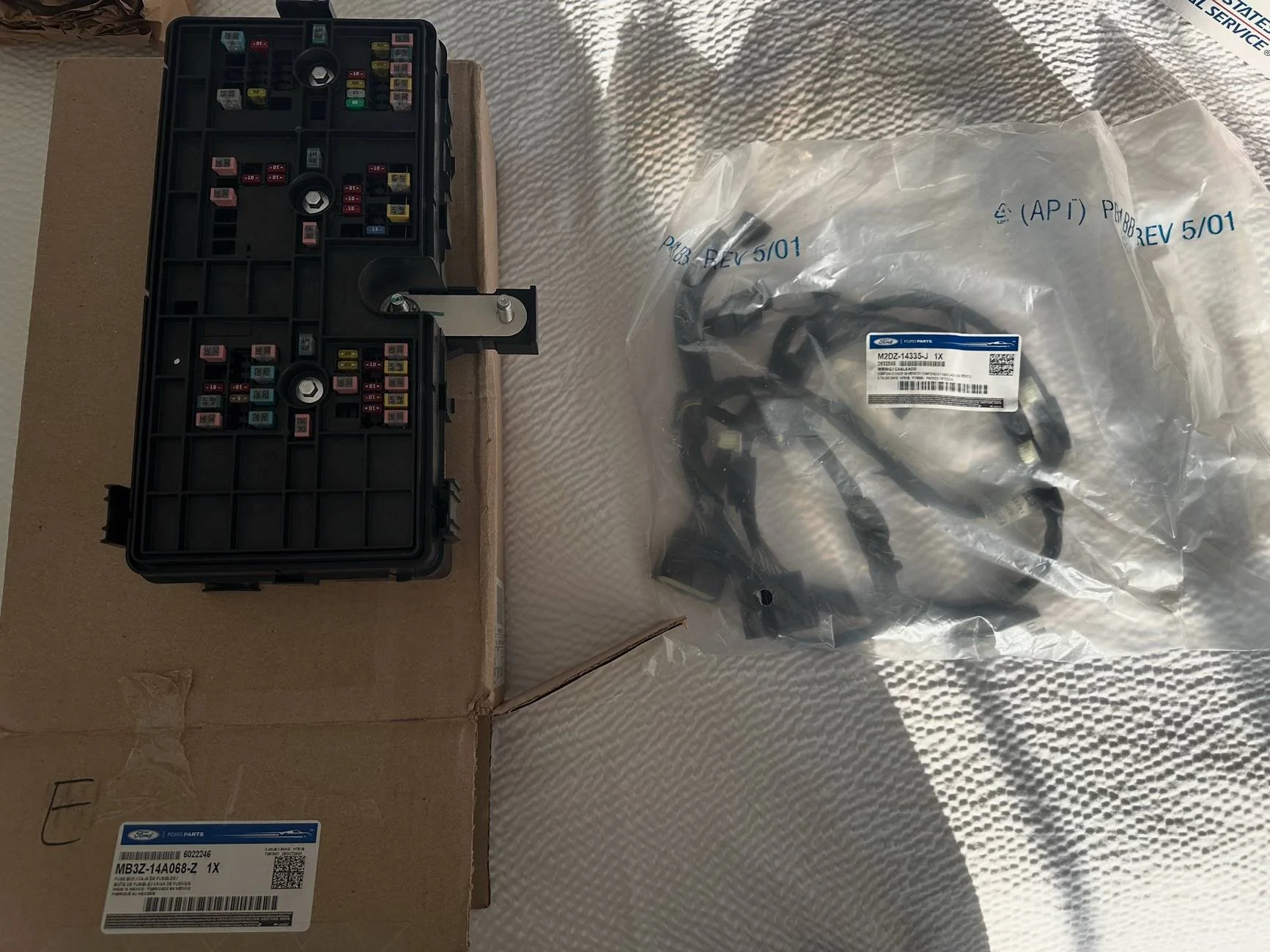 Virginia - Price dropped - Harness And Fuse Box For Upfitter Aux Switch ...