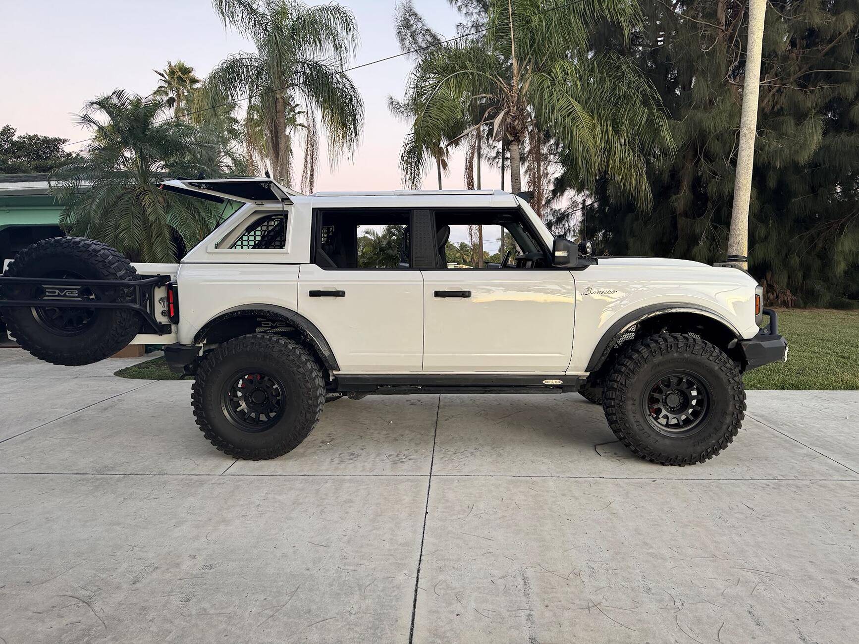 Anyone installed a Warn Elite Rear Bumper? Pics Please!! | Bronco6G ...