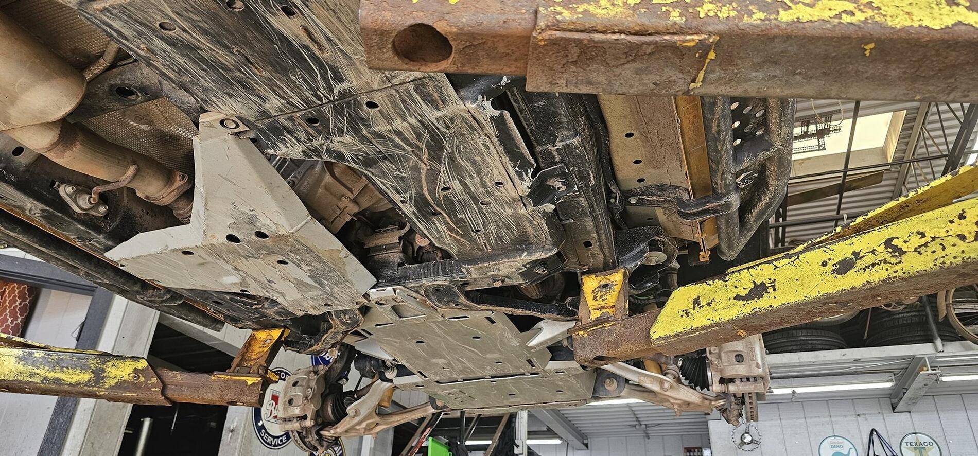 Jeep Wrangler vs. Bronco on hard off-road trail [TFL] | Bronco6G - 2021 ...