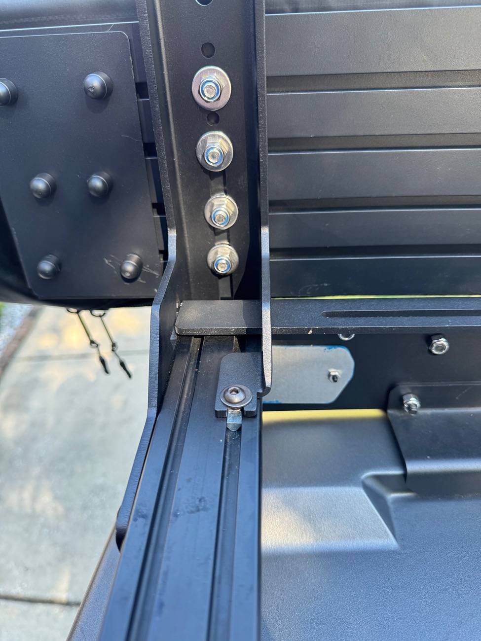 Mounting Nomadic 270 awning to Trailrax TRMR Rack | Bronco6G - 2021 ...