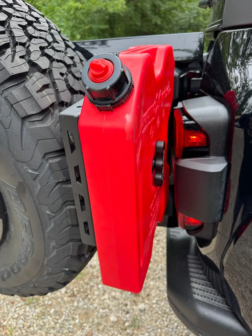 Like a glove! Braptor + Turn's Tailgate Rotopax Mount | Bronco6G - 2021 ...