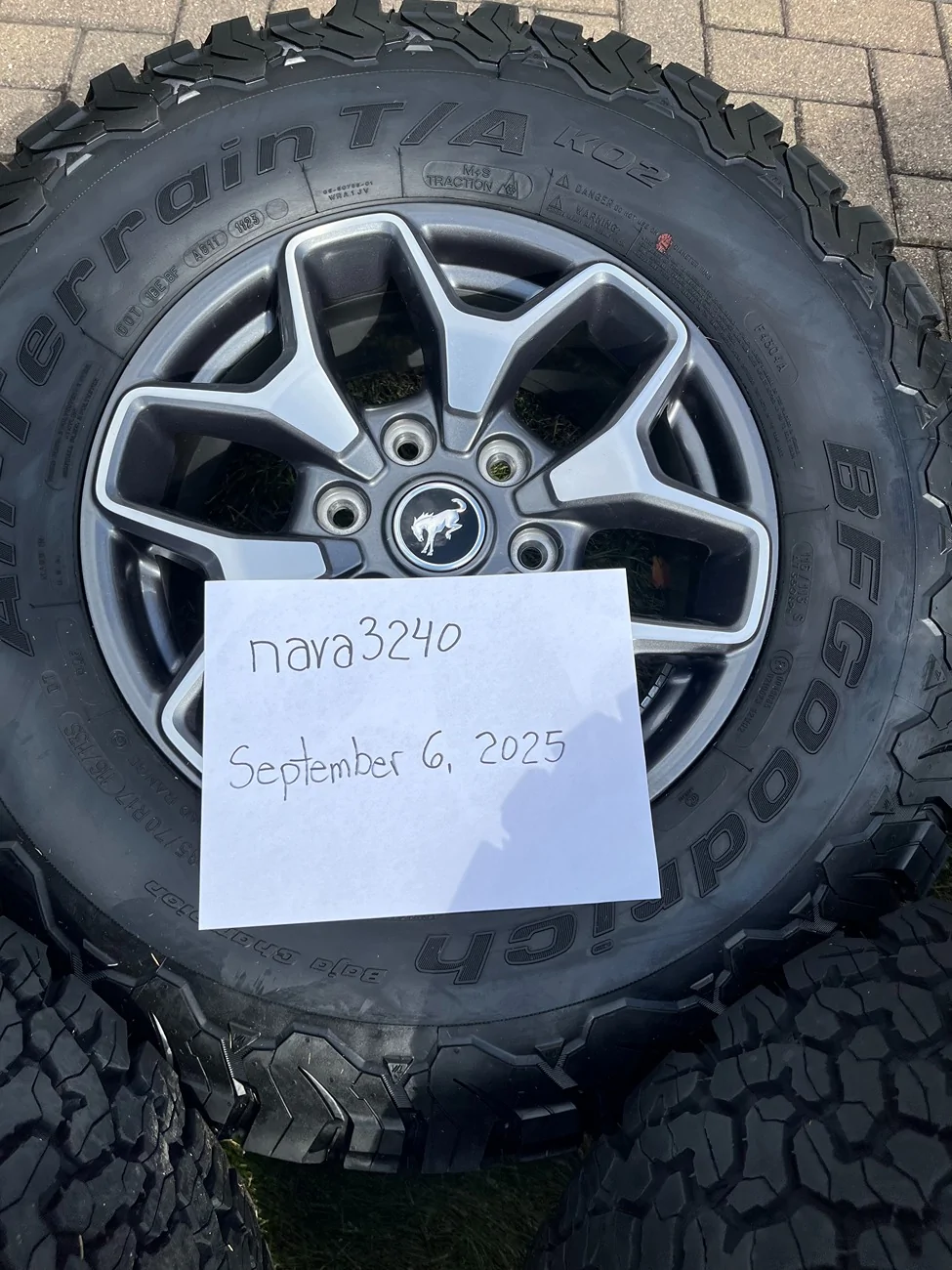 Illinois - Badlands (5) Factory Wheels and Tires (K02) LT285/70R17 ...