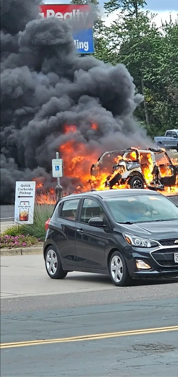 My 2025 Bronco Outer Banks caught on fire - burned down to shell ...