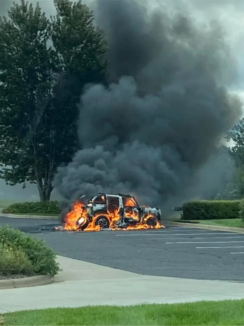My 2025 Bronco Outer Banks caught on fire - burned down to shell ...
