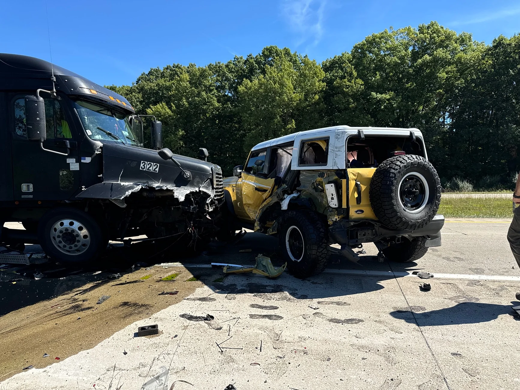 Amazing Crash, Toyota FJ Cruiser | Page 3 | Bronco6G - 2021+ Ford ...